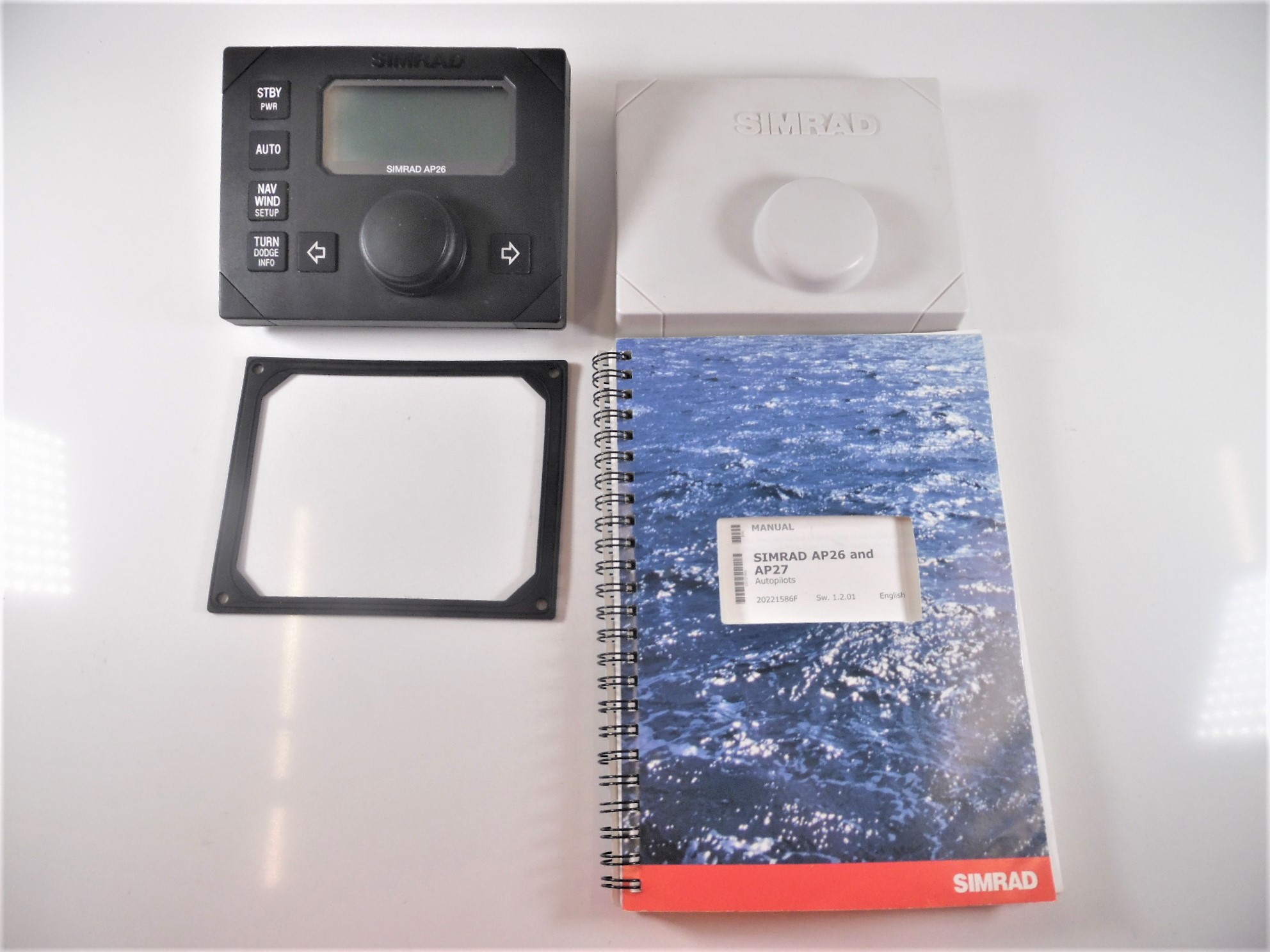 Simrad/AP26/Autopilot Control Head/22087910/MME Refurbished - Max ...