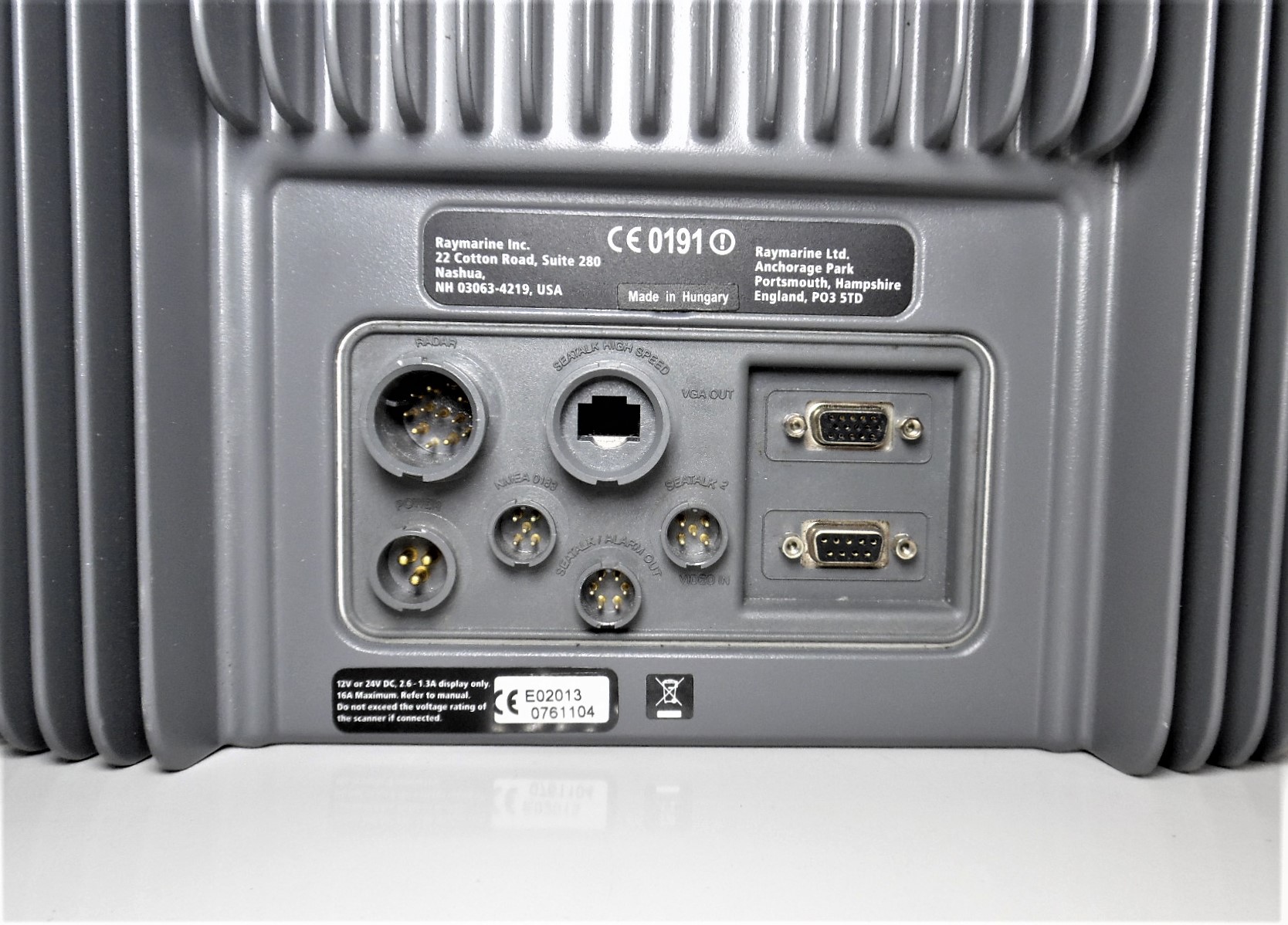 Raymarine E120 Classic Display ~ E02013 ~ *Core ONLY* ~ Tested / Great ...
