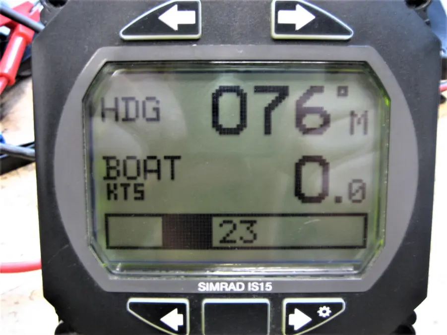 Simrad IS15 Combi Instrument Display-22092167 - Max Marine Electronics