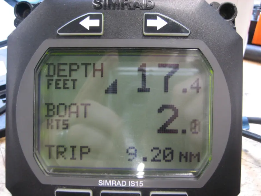 Simrad IS15 Combi Instrument Display-22092167 - Max Marine Electronics