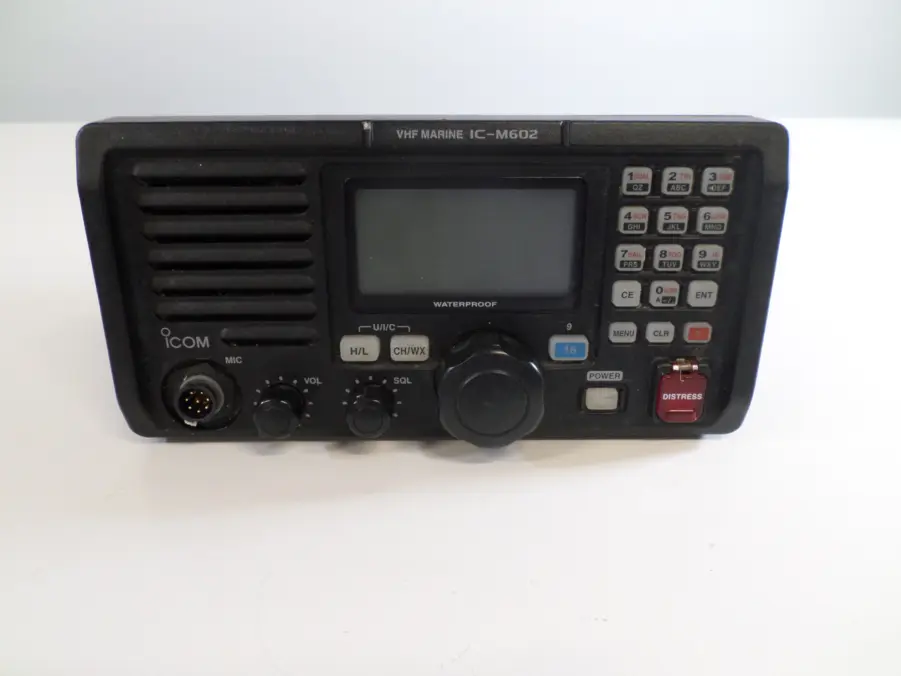 ICOM IC-M602 Marine VHF Radio with HM-126 Mic - Fully Tested - Max ...