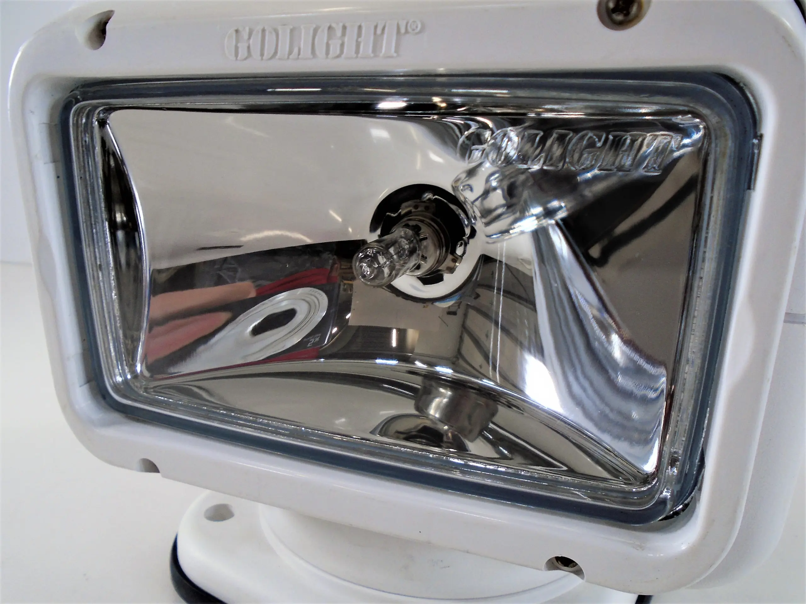Golight GT (2020GT) Permanent Mount White Halogen (Tested Good) - Max ...