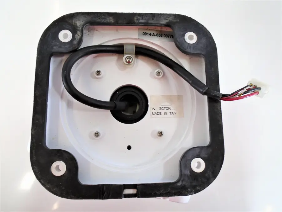 Golight GT (2020GT) Permanent Mount White Halogen (Tested Good) - Max ...