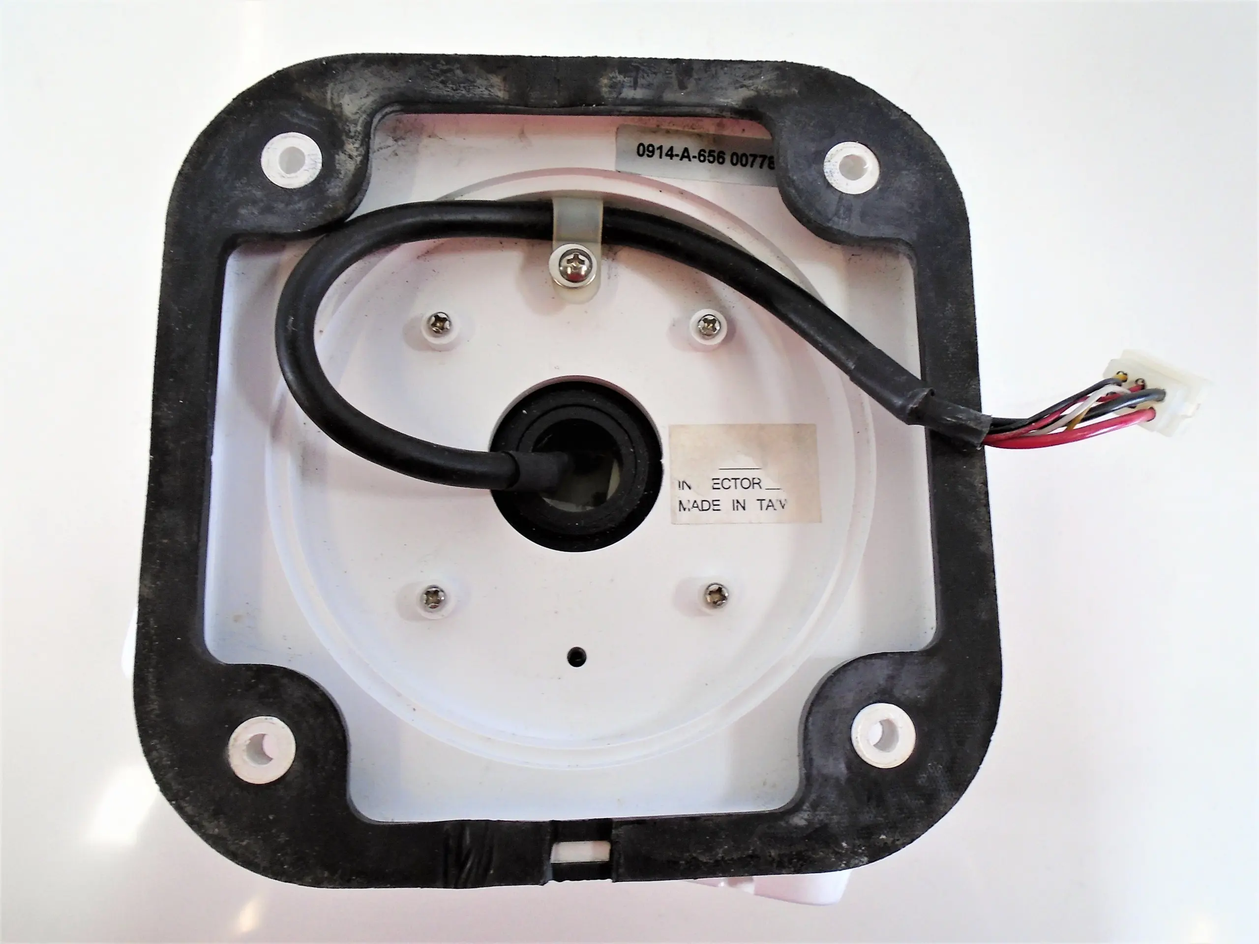 Golight GT (2020GT) Permanent Mount White Halogen (Tested Good) - Max ...