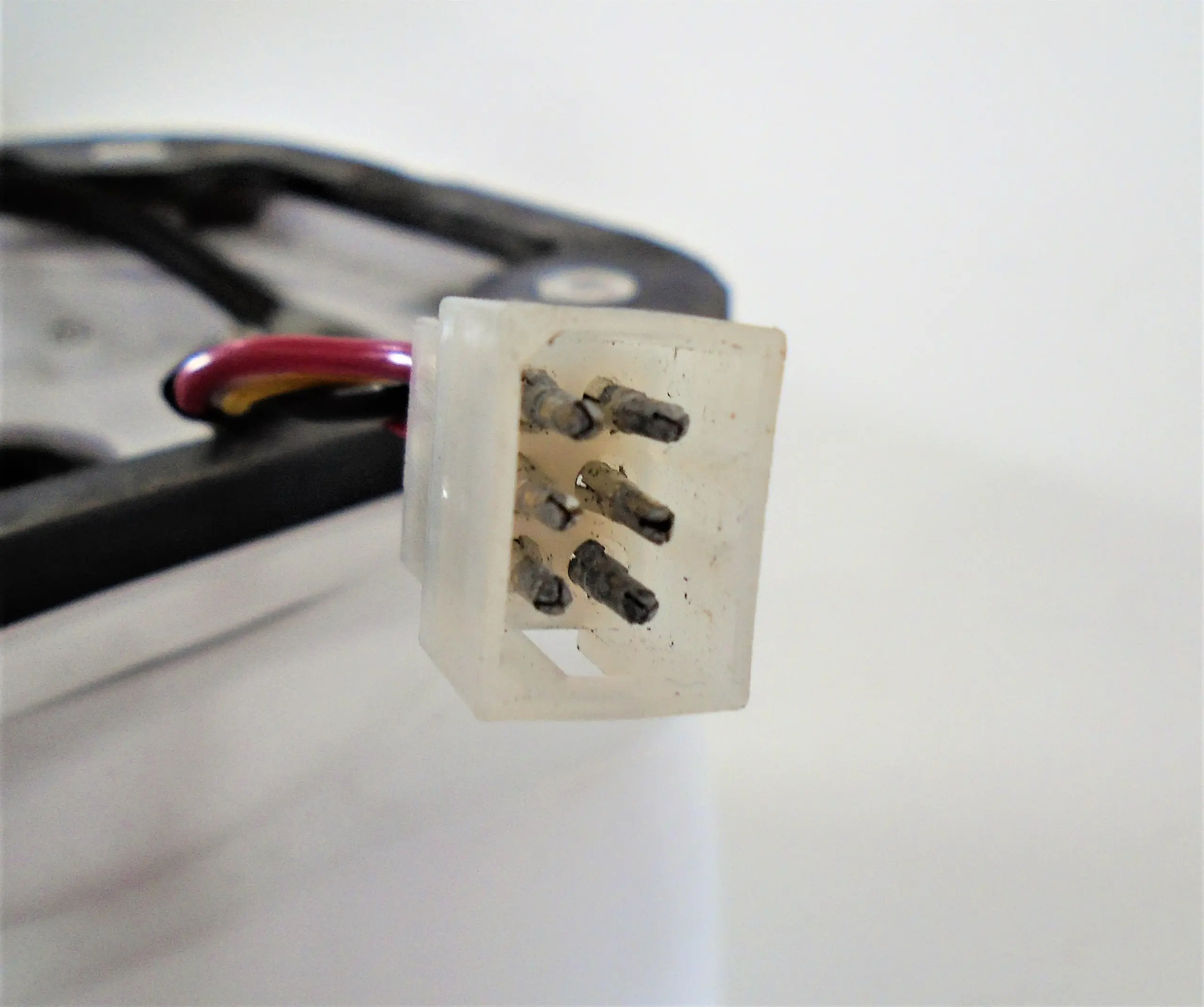 Golight GT (2020GT) Permanent Mount White Halogen (Tested Good) - Max ...