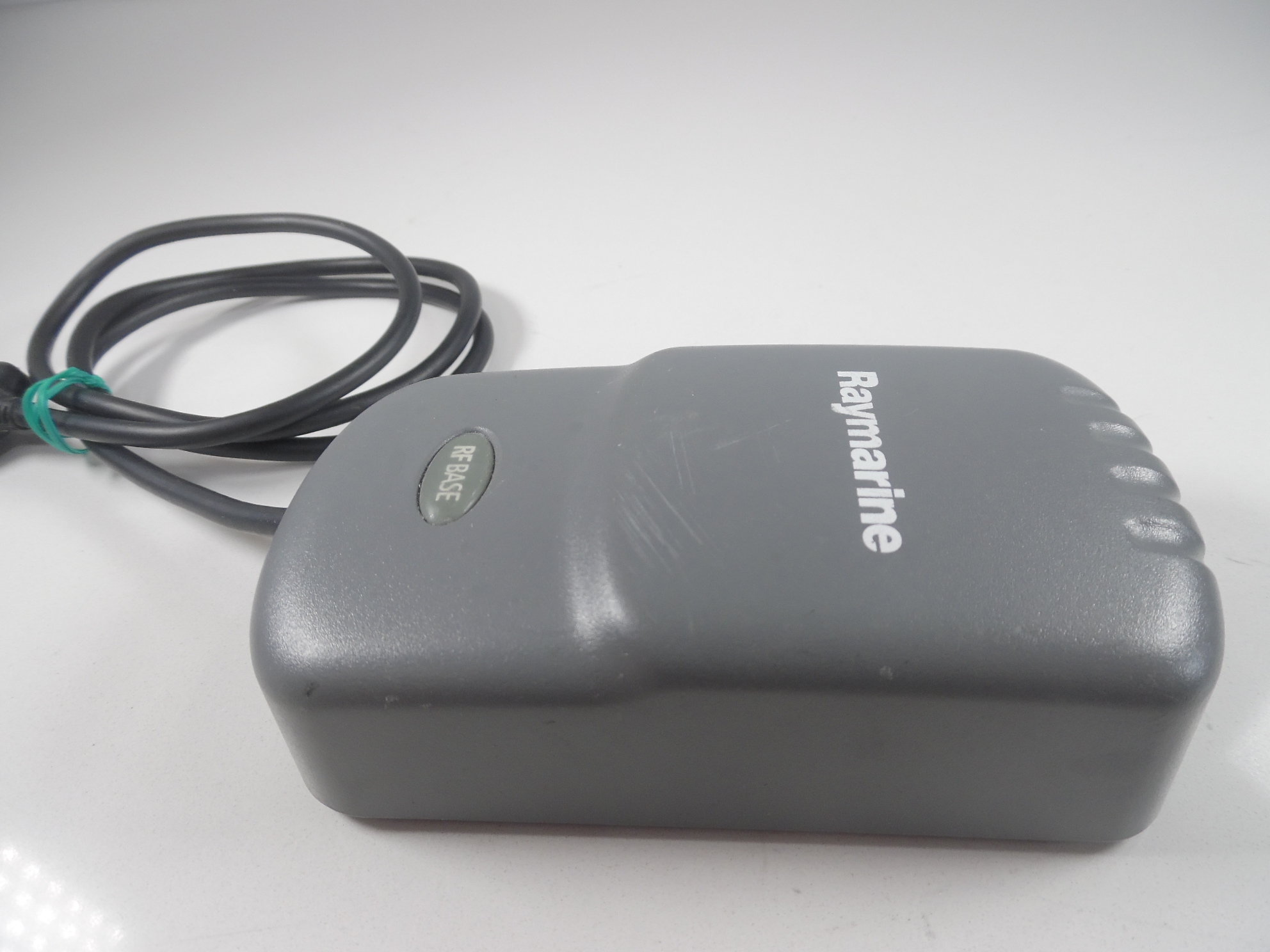 Raymarine Wireless Autopilot Remote RF Base Station Seatalk A18106 ...