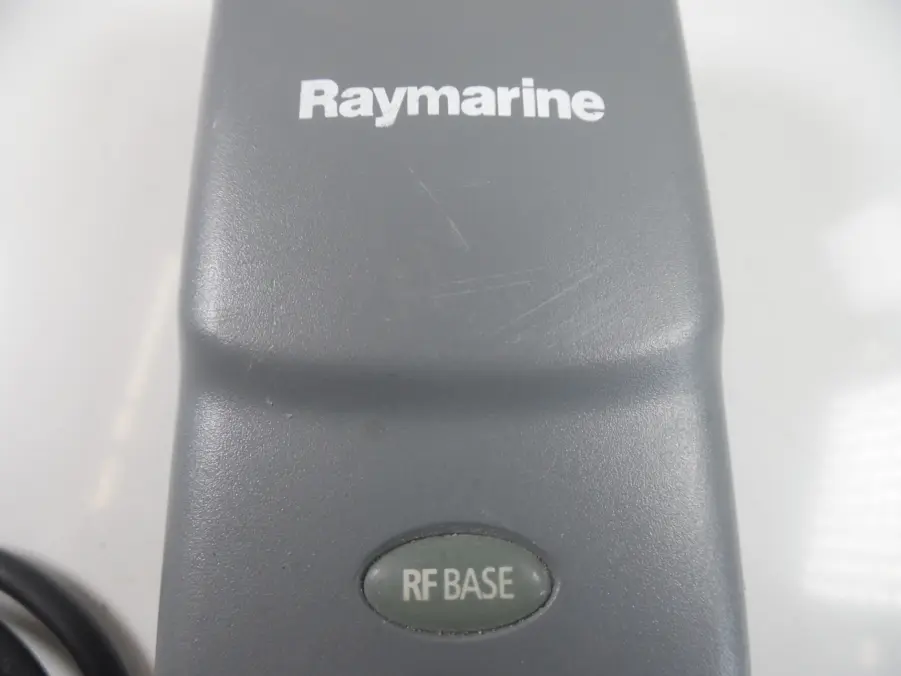 Raymarine Wireless Autopilot Remote RF Base Station Seatalk A18106 ...
