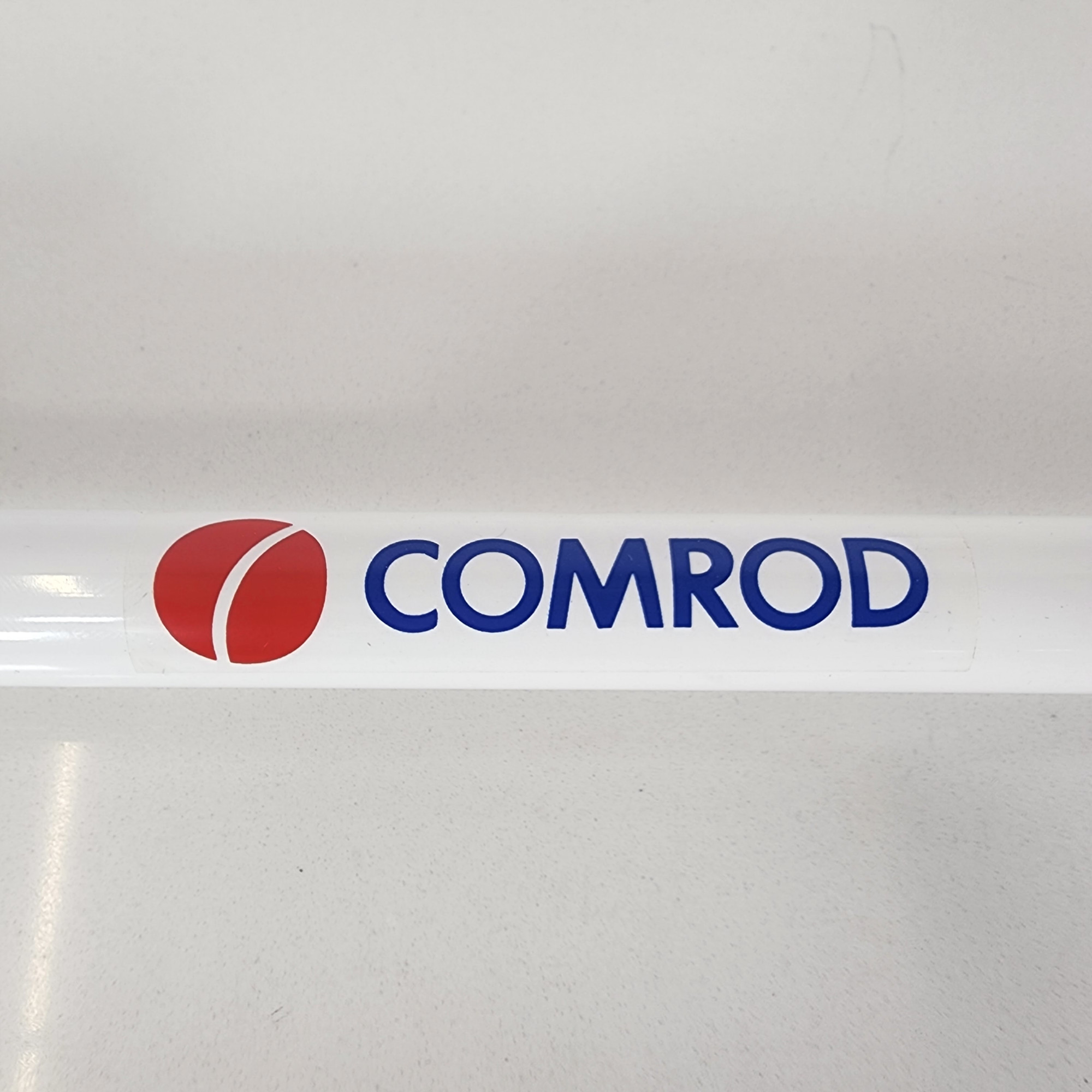 Comrod AV7 1.25 m (4 ft) One Piece Whip N-Connector - White - New Old ...