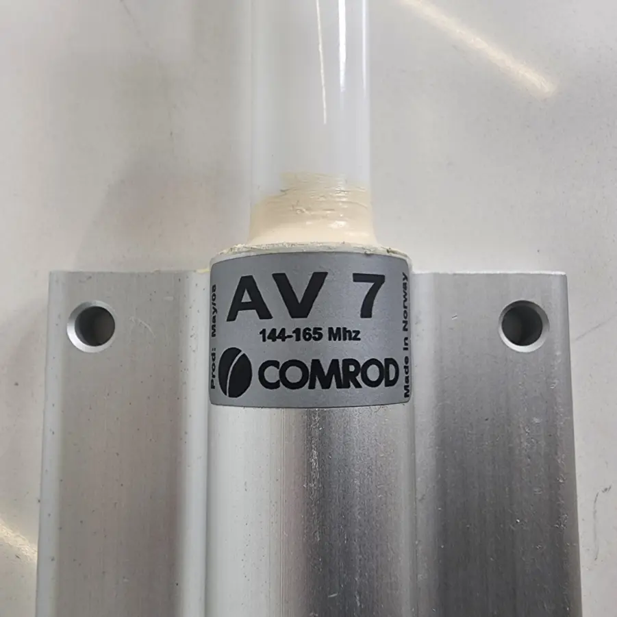 Comrod AV7 1.25 m (4 ft) One Piece Whip N-Connector - White - New Old ...