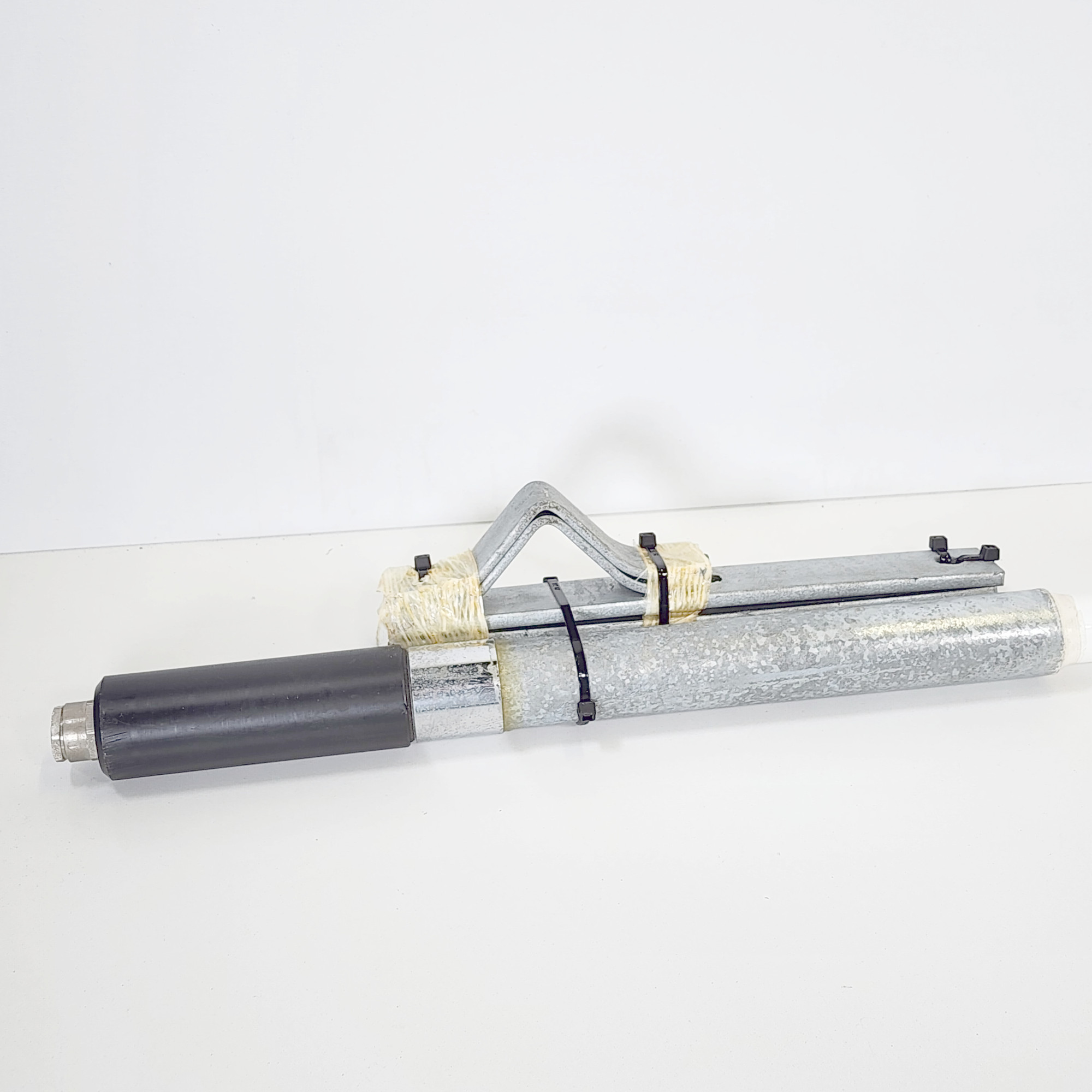 Comrod AV19 1.7 m (5.6 ft) Ground-Air VHF Marine Antenna - White - New Open Box - Max Marine ...