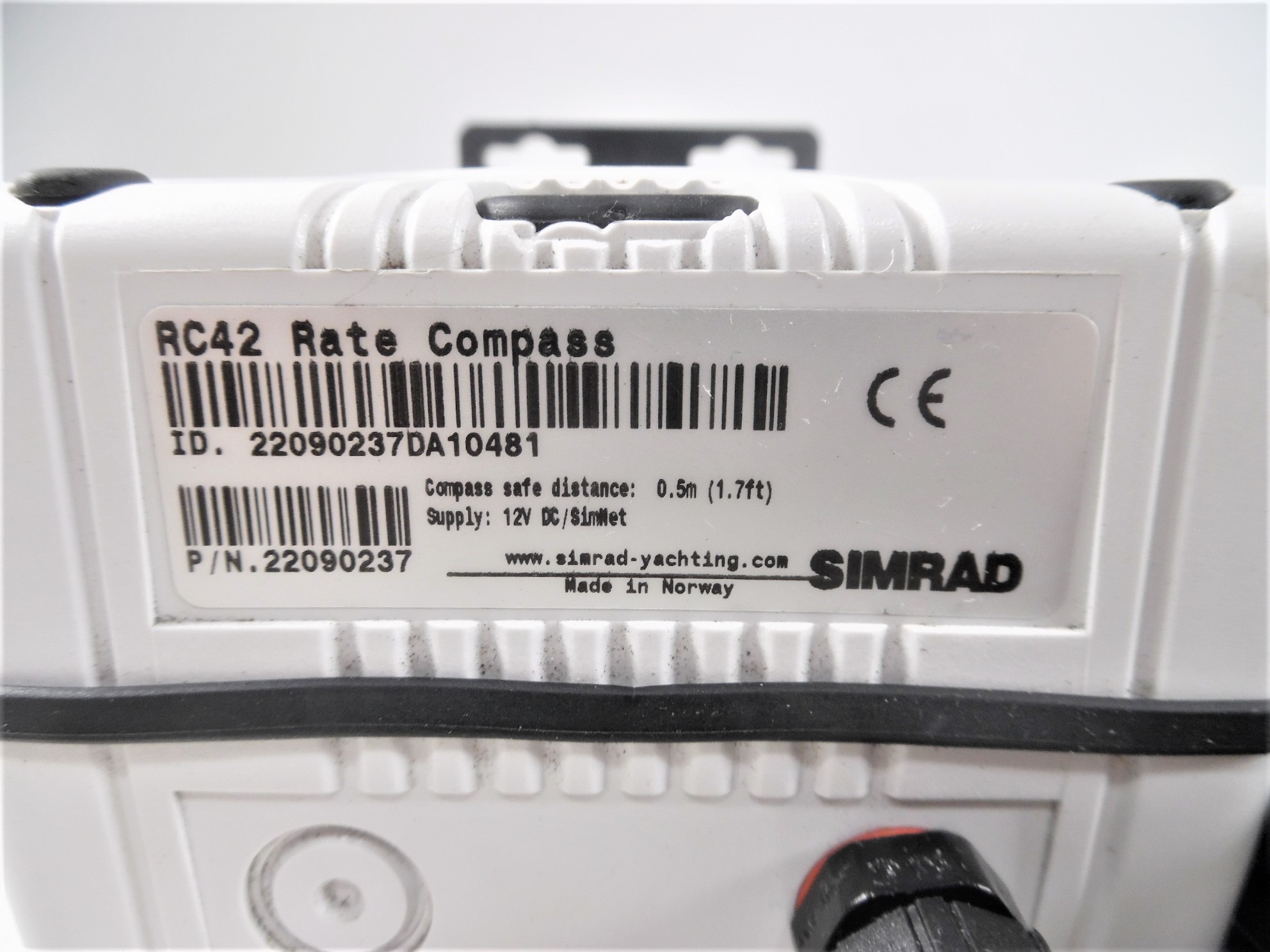 Simrad RC42 Rate Compass Simnet Heading Sensor - Max Marine Electronics