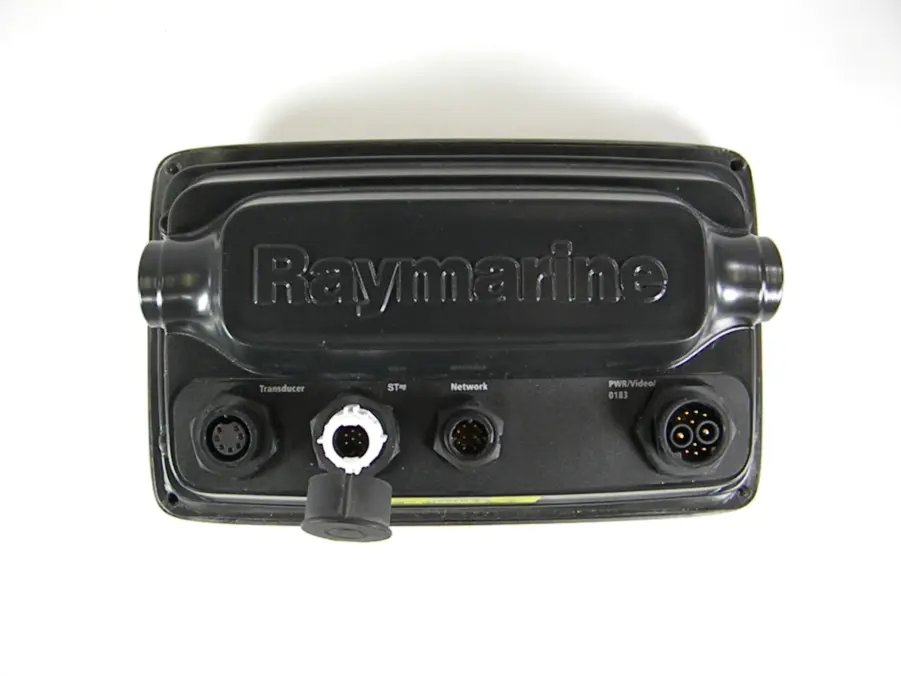 Raymarine e7D 7" HybridTouch MultiFunction Display w/Sun Cover-Internal ...