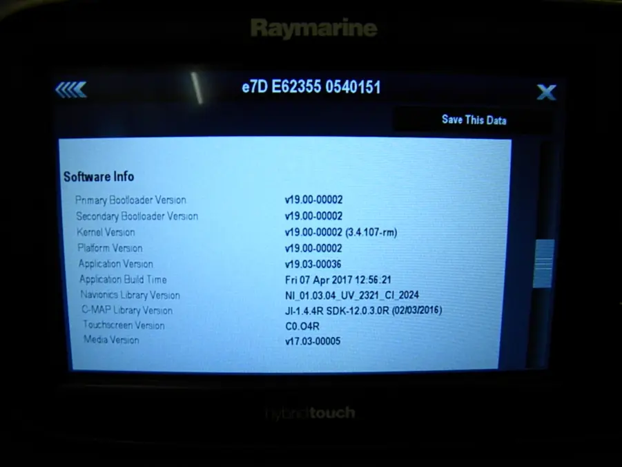 Raymarine e7D 7" HybridTouch MultiFunction Display w/Sun Cover-Internal ...
