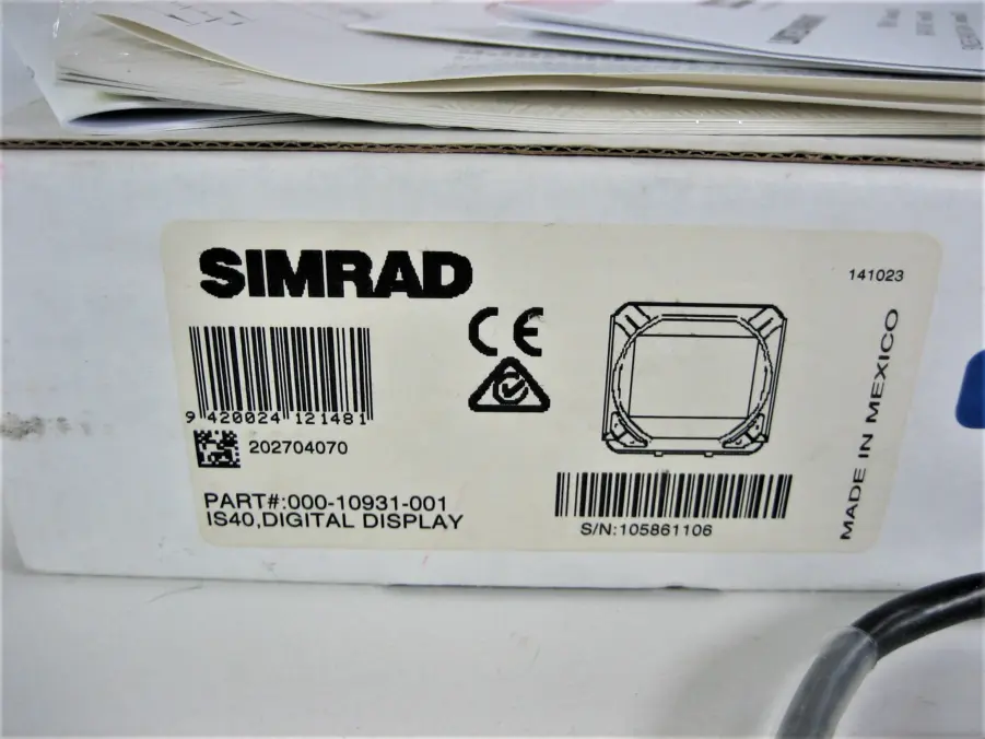 Simrad/Navico IS40 (B&G Triton) NMEA2000 Full Color Digital Instrument ...
