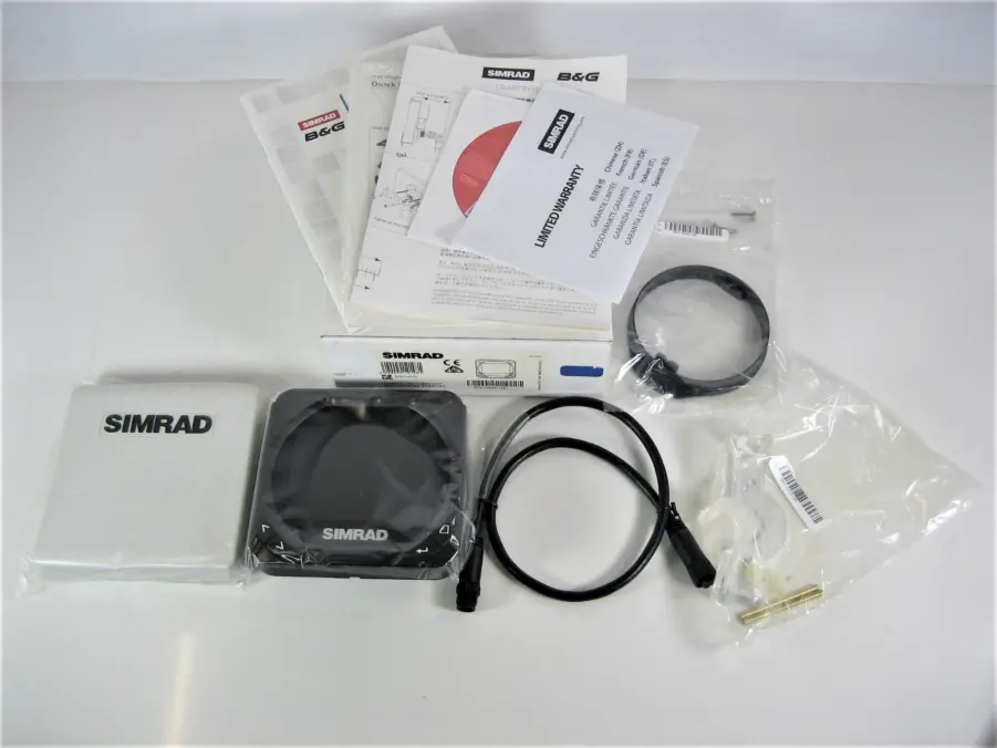 Simrad/Navico IS40 (B&G Triton) NMEA2000 Full Color Digital Instrument ...