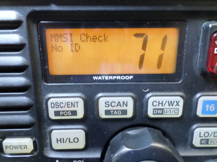 Icom IC-M502 Marine Two-Way VHF Radio w/ HM-144 Mic - Max Marine ...