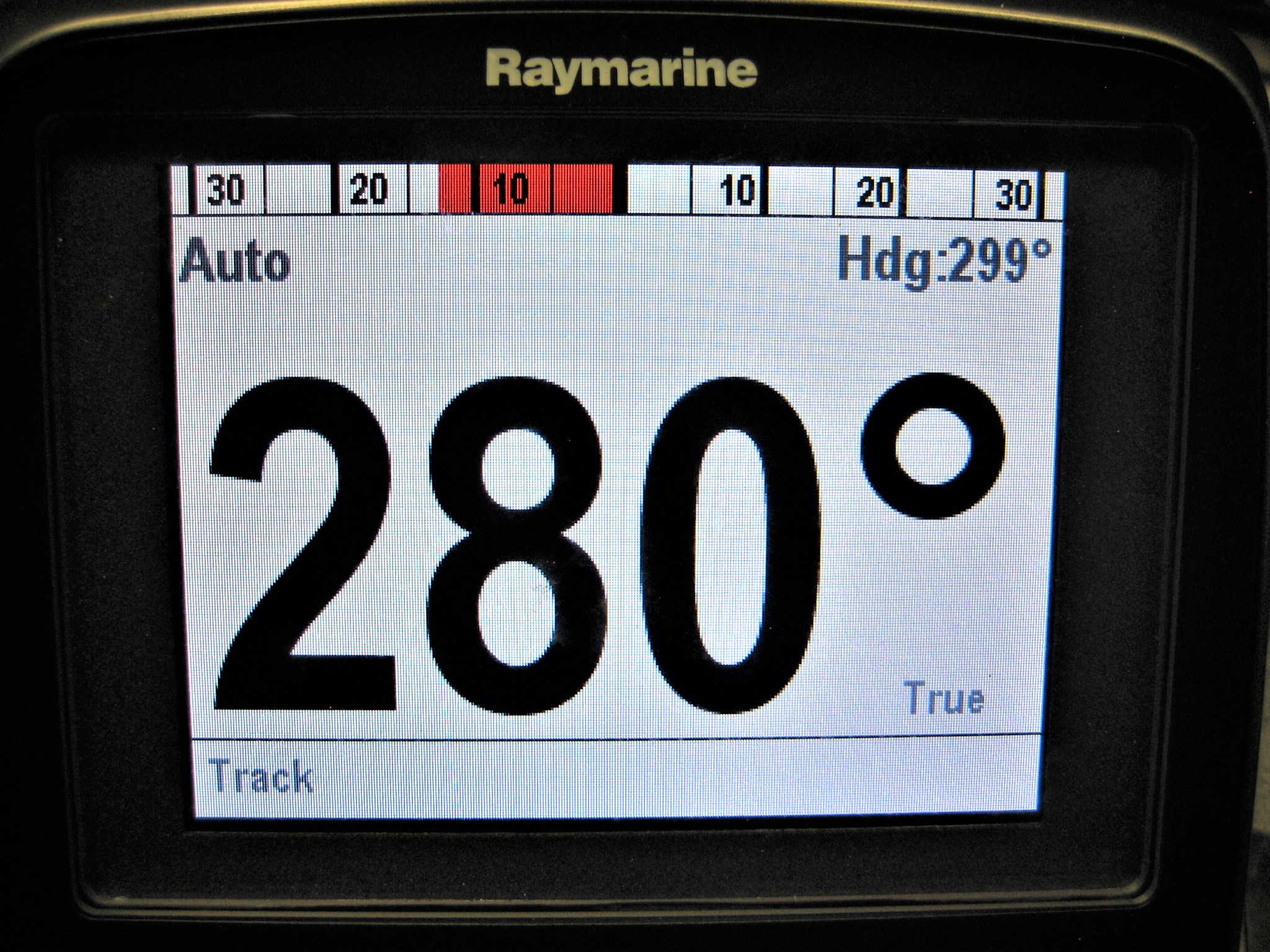 Raymarine-P70-Color Seatalk NG Autopilot Display -E22166 - Max Marine ...