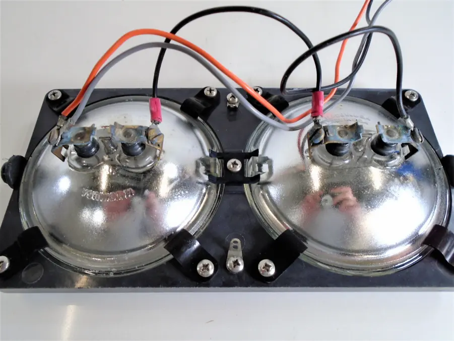 ITT Jabsco 60010-2024 Searchlight Spotlight 24V – LIGHTS ONLY – TESTED ...