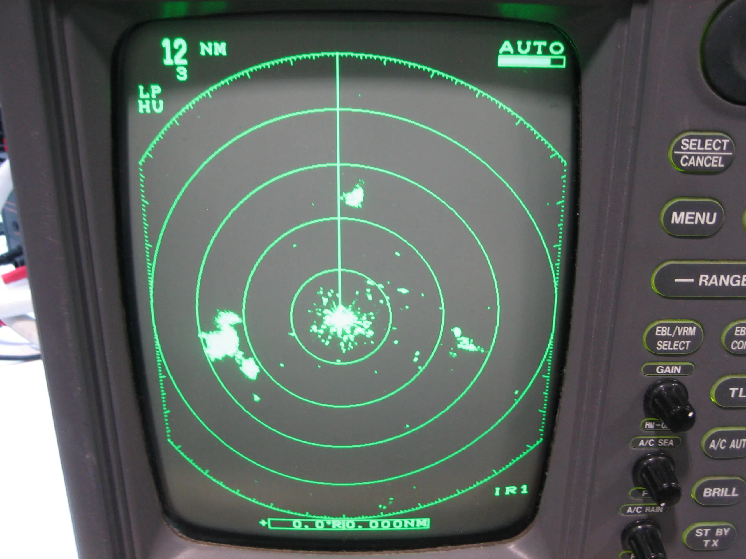 FURUNO 1942MK2 6kw Open Array Radar CRT System - 64 Mile - 90 Days Warr ...