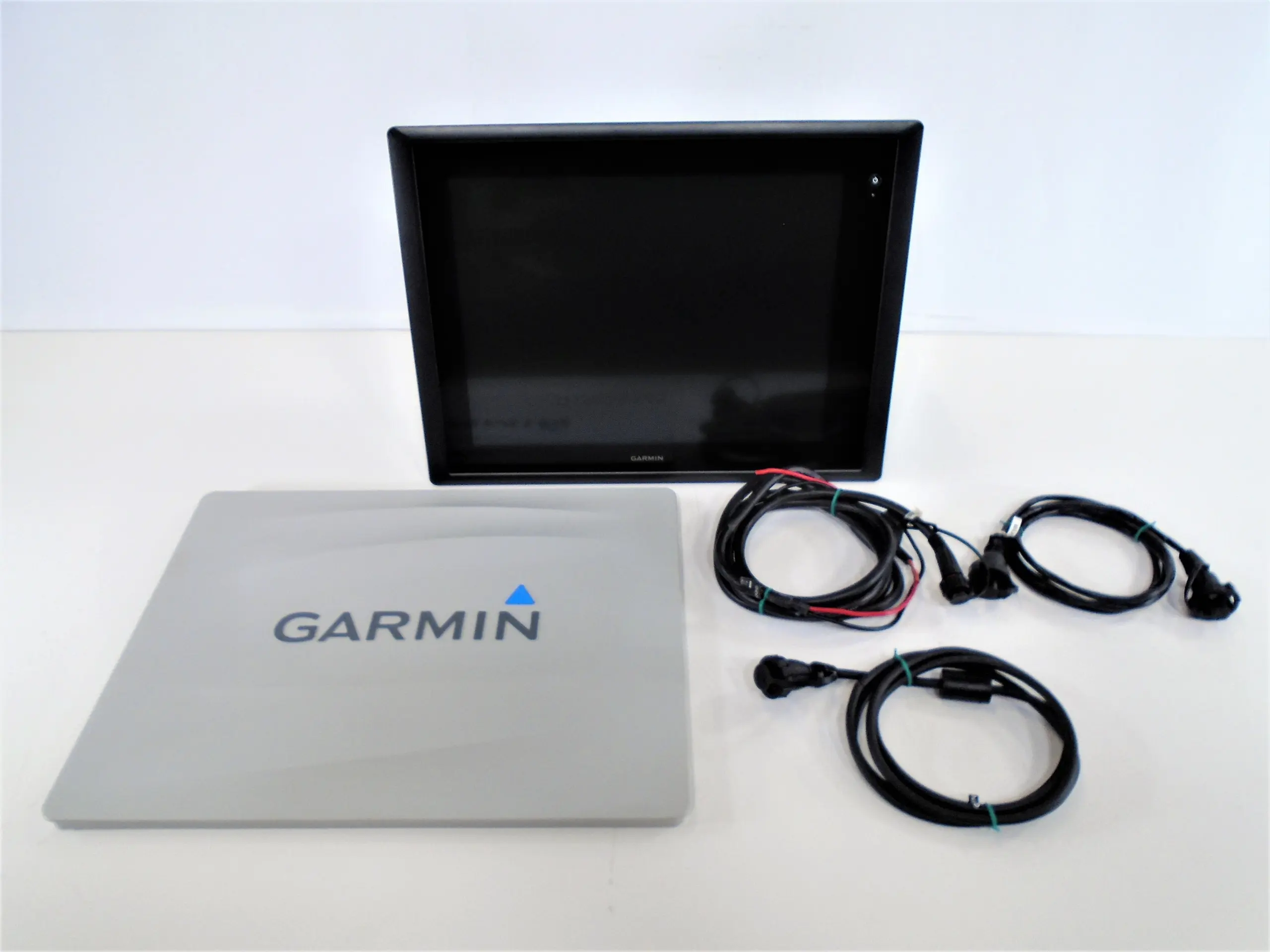 Garmin GPSMap 8215 Touchscreen MFD Updated w/ Sun Cover (Tested) 90 Day ...