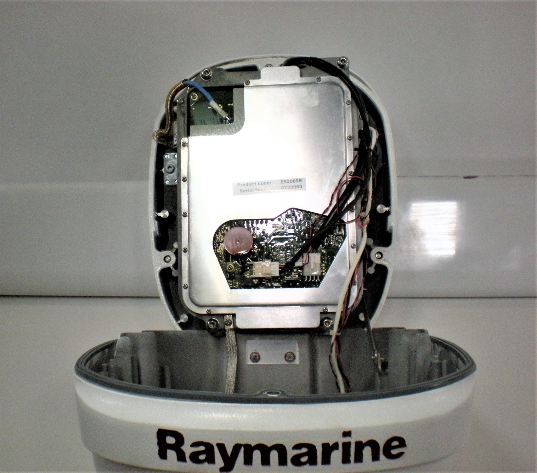 Raymarine 4kw 48″ HD Color Digital Open Array Radar System – 90 Day ...