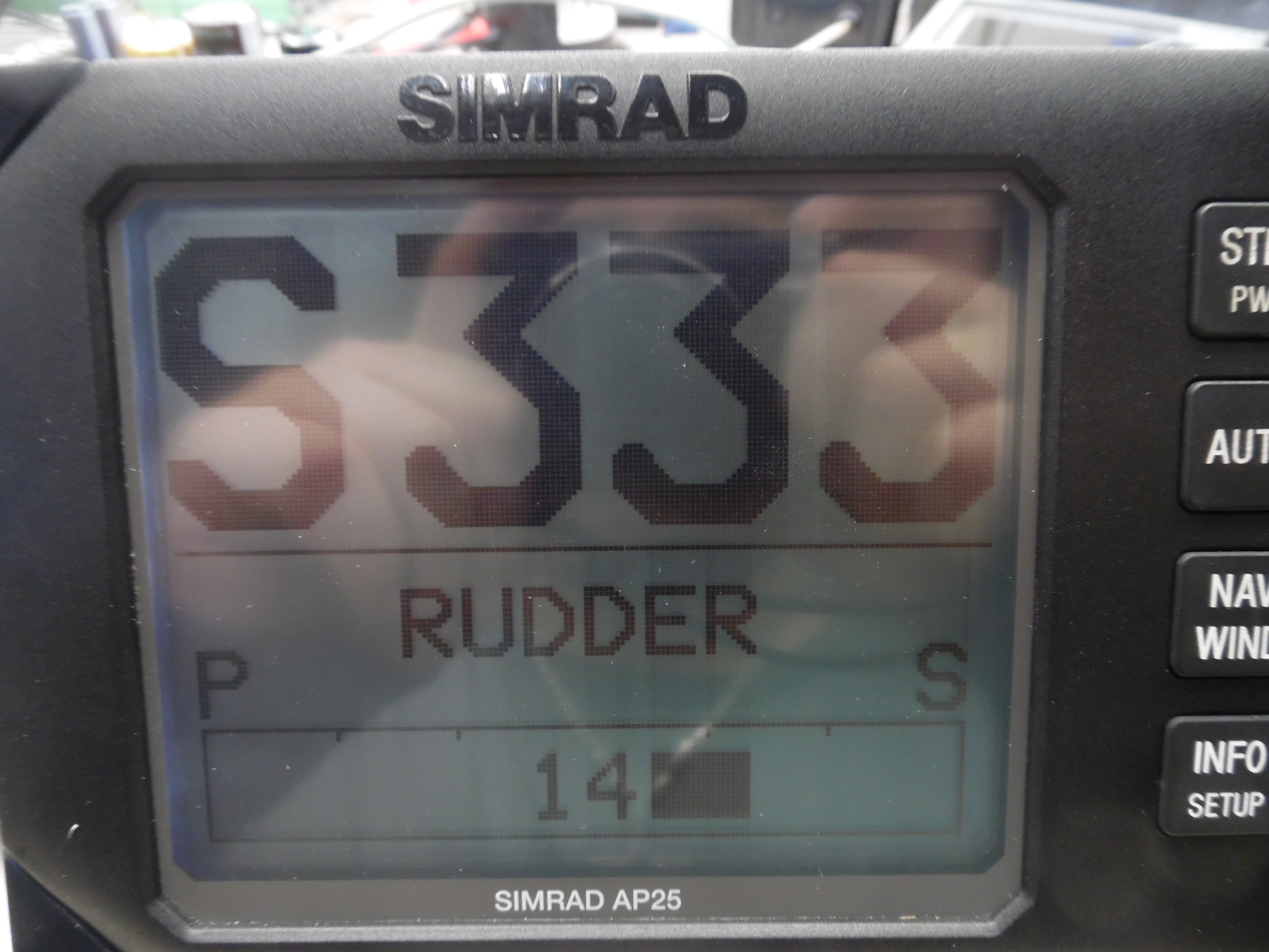 Simrad AP25 Autopilot Control Head 22087811 Great Cond - Max Marine ...