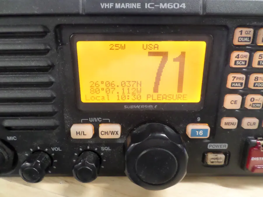 Icom IC-M604 Marine VHF Transceiver - Fully Tested - Good Condition ...