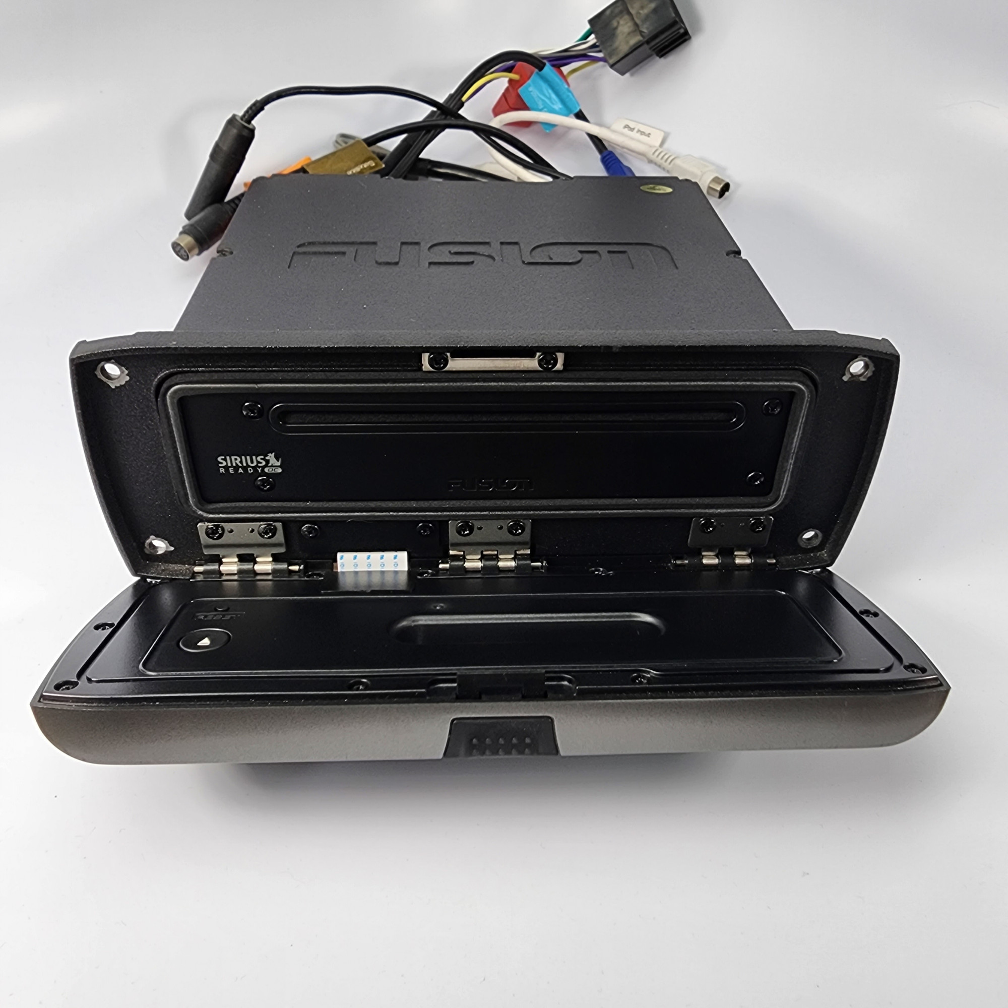 Fusion MS-CD600 - Marine AM/FM Sirius/XM CD Entertainment System ...