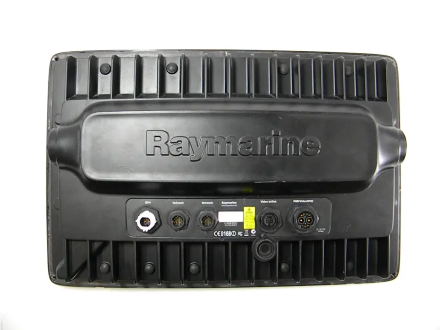 Raymarine e165 15.4″ HybridTouch Multifunction Display w/ Sun Cover ...