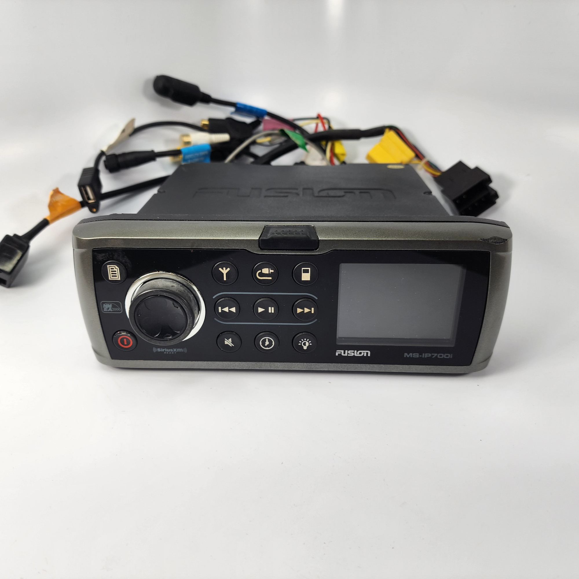Fusion - MS-IP700i True Marine Entertainment System for iPod - Tested ...