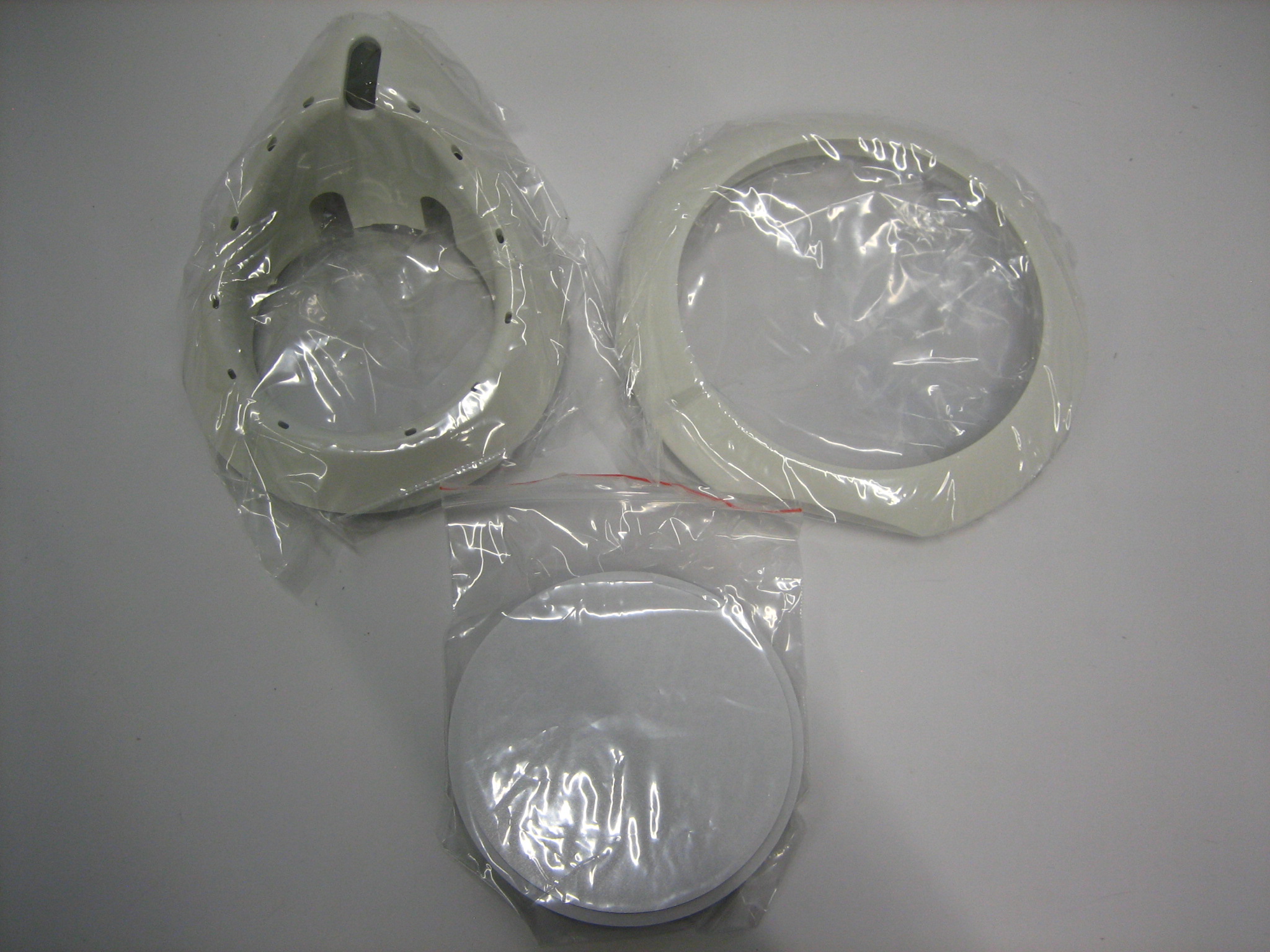 Raymarine A80437 RS150 EV-1 GPS Microtalk Clamshell Riser Mounting Kit ...