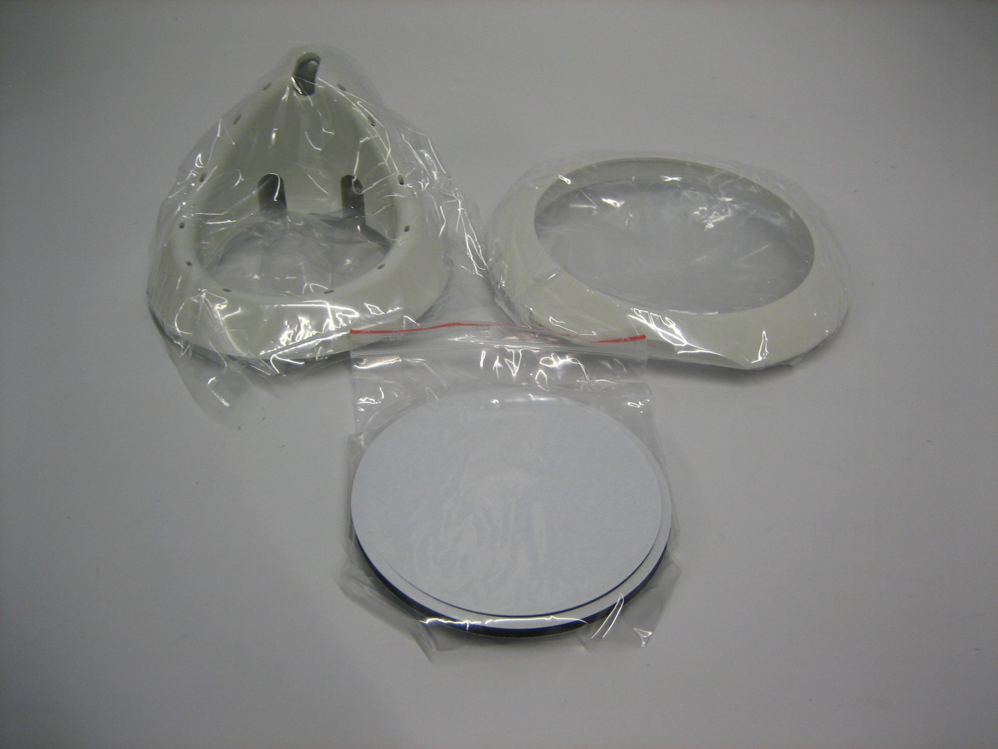 Raymarine A80437 RS150 EV-1 GPS Microtalk Clamshell Riser Mounting Kit ...