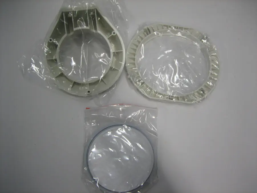 Raymarine A80437 RS150 EV-1 GPS Microtalk Clamshell Riser Mounting Kit ...