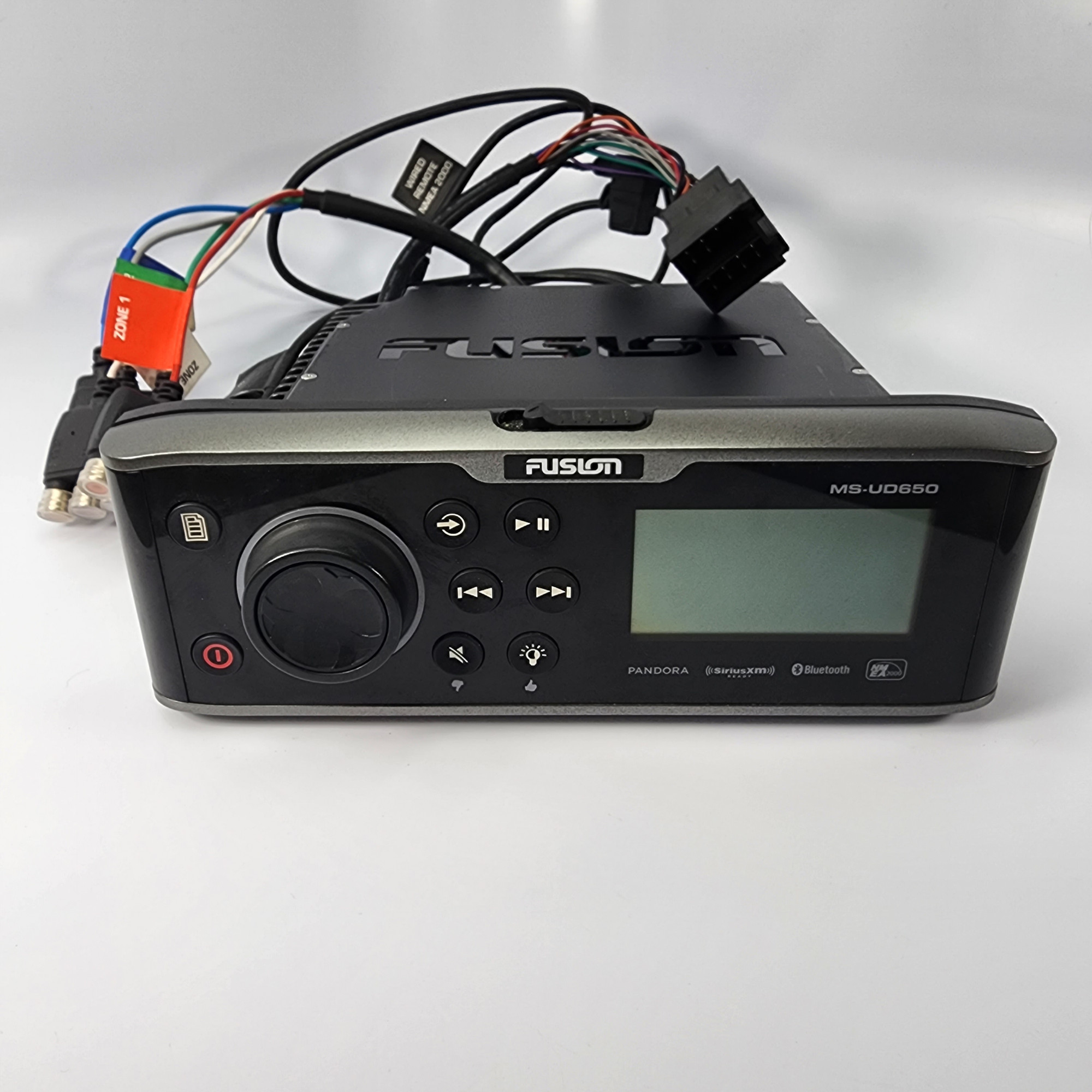 Fusion MS-UD650 Marine Entertainment System with Uni-Dock - Tested ...