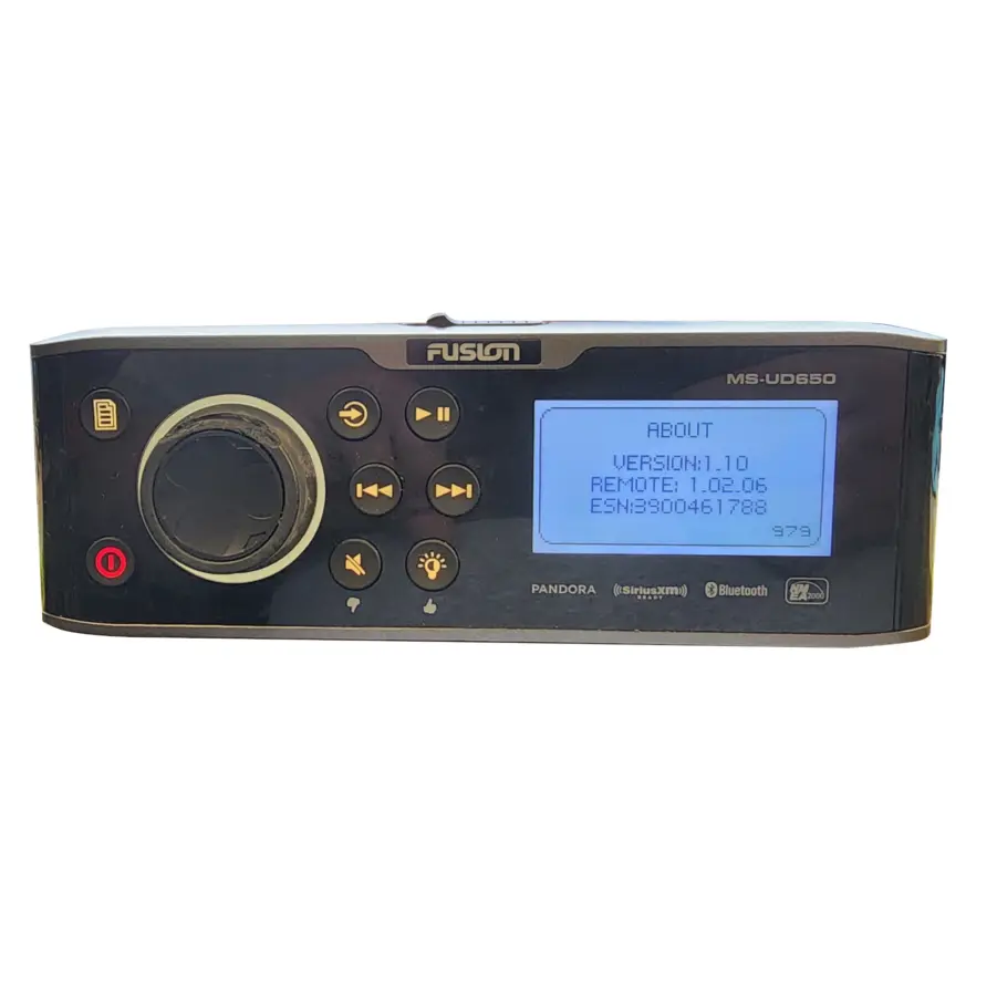 Fusion MS-UD650 Marine Entertainment System with Uni-Dock - Tested ...