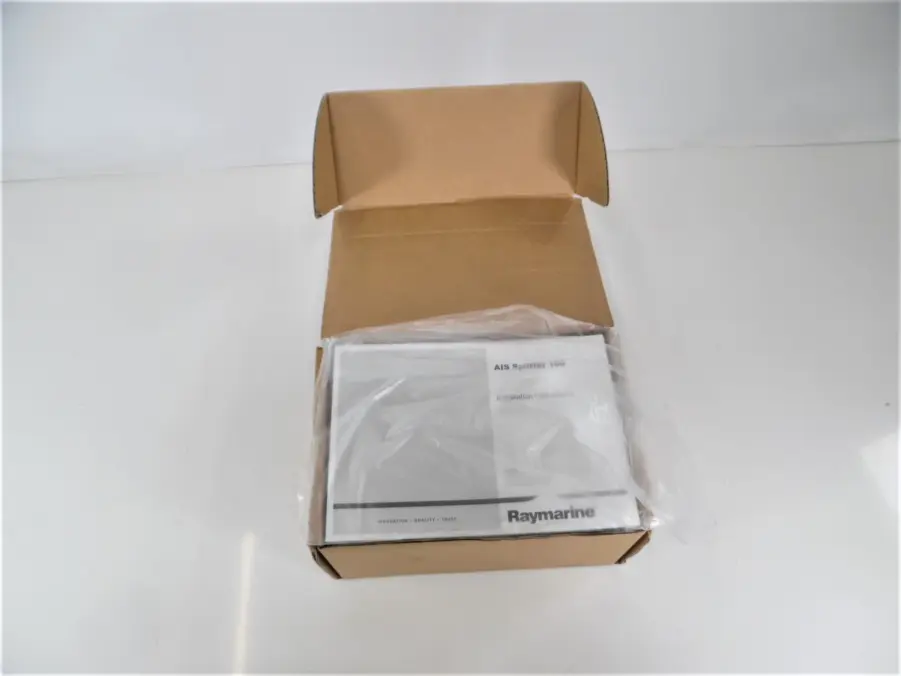 Raymarine - AIS Splitter 100 - A80190 - NEW OLD STOCK - COMPLETE - Max ...