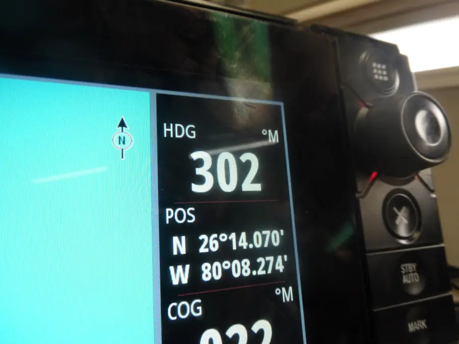 Simrad Precision 9 Compass W/Mounting Bracket Tested - Max Marine ...