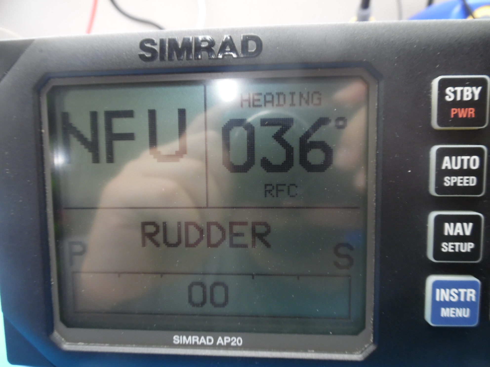 Simrad AP20 Autopilot Control Head-22084594 - Max Marine Electronics