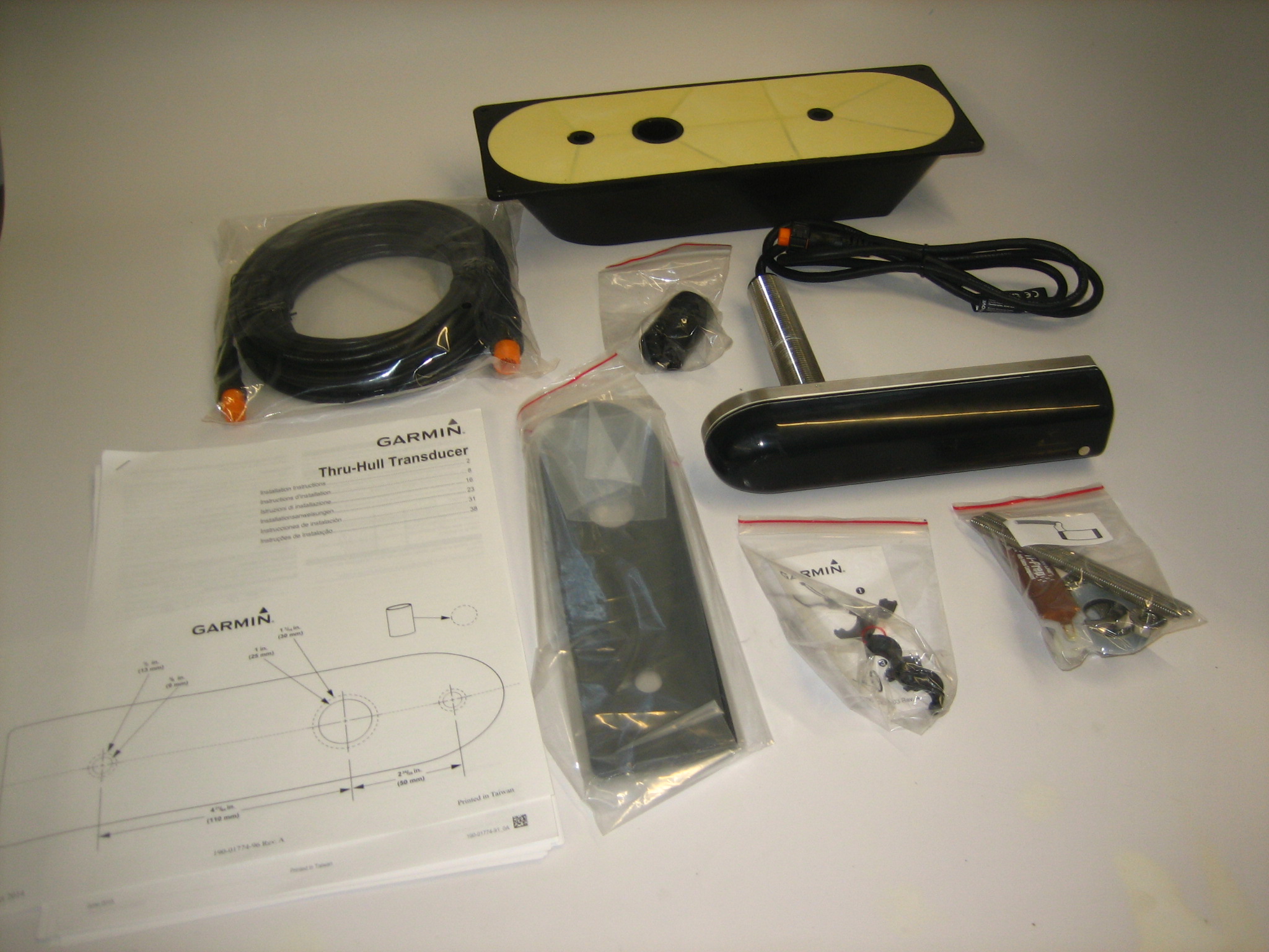 Garmin 010-02732-10 GT56UHD-TH Thru-Hull All-In-One Transducer ...