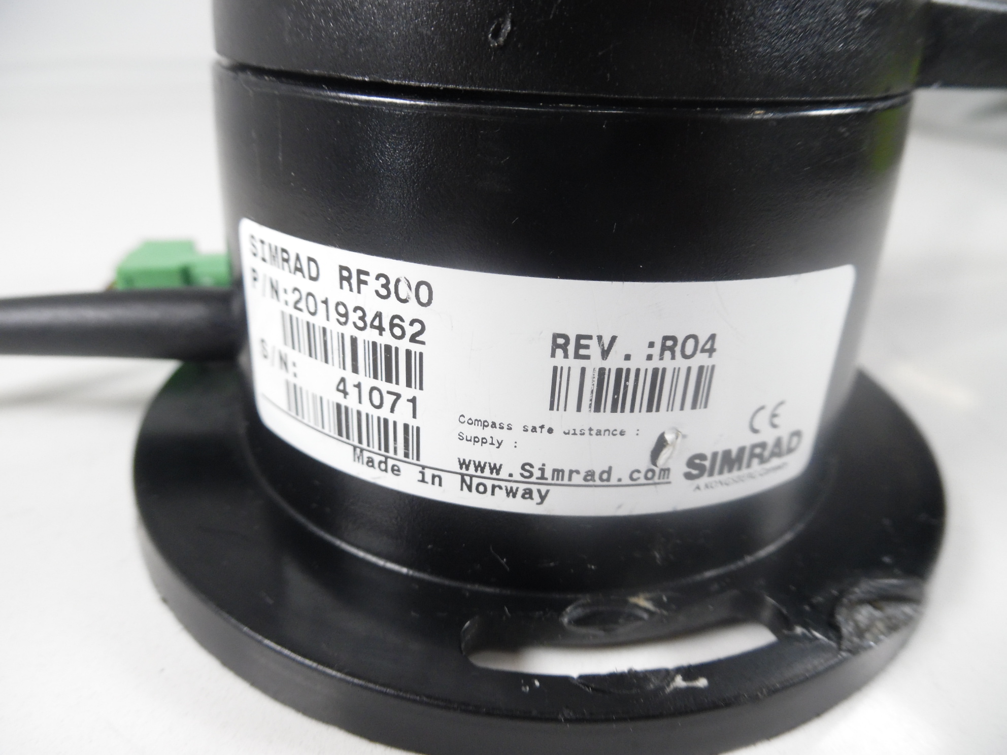 Simrad RF300 Autopilot Rudder Feedback Sensor 6in Cable - Max Marine ...