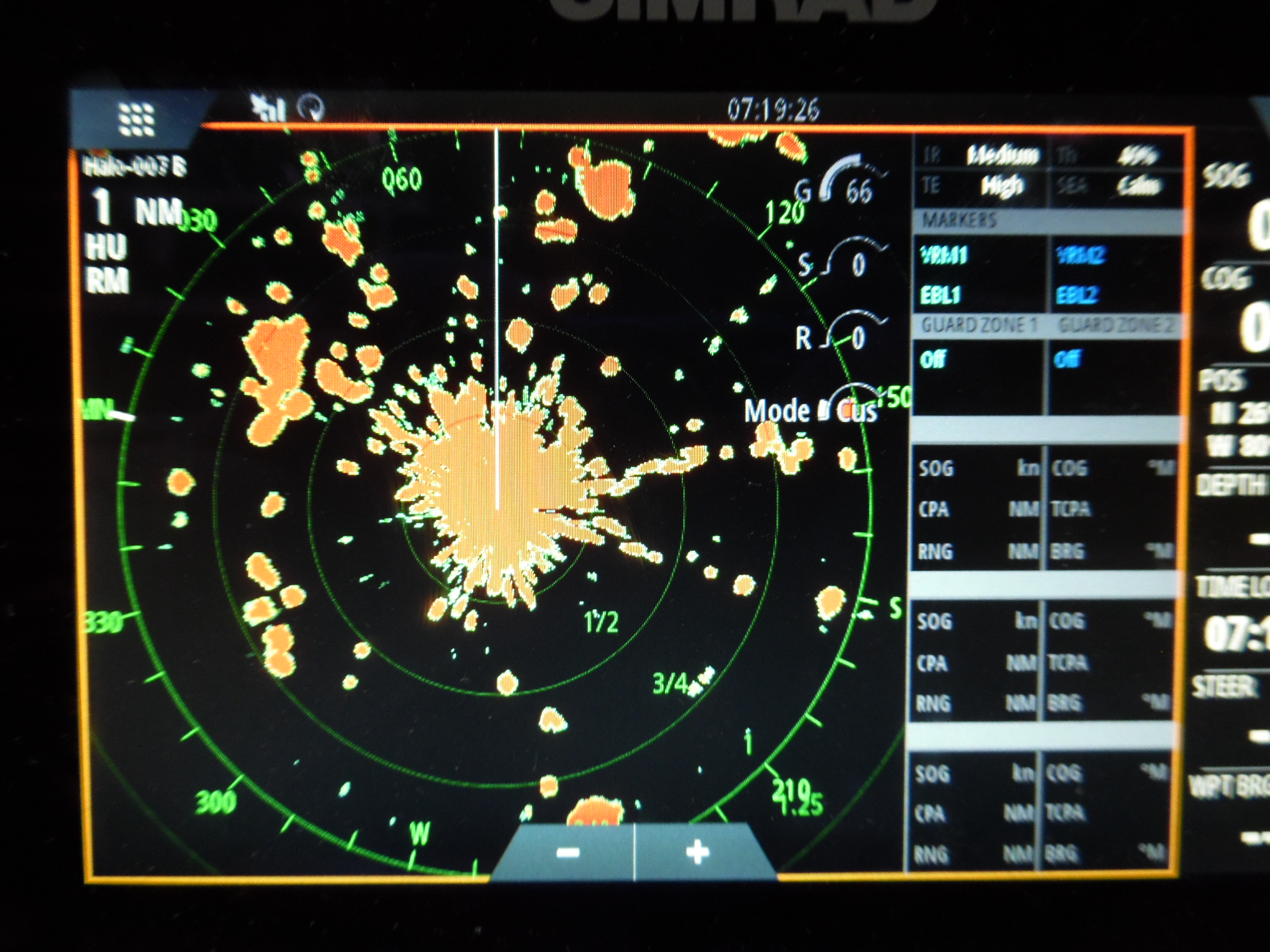 SIMRAD HALO 6 Pulse Compression Radar 6′ Open Array W/RI-12 (BENCH ...