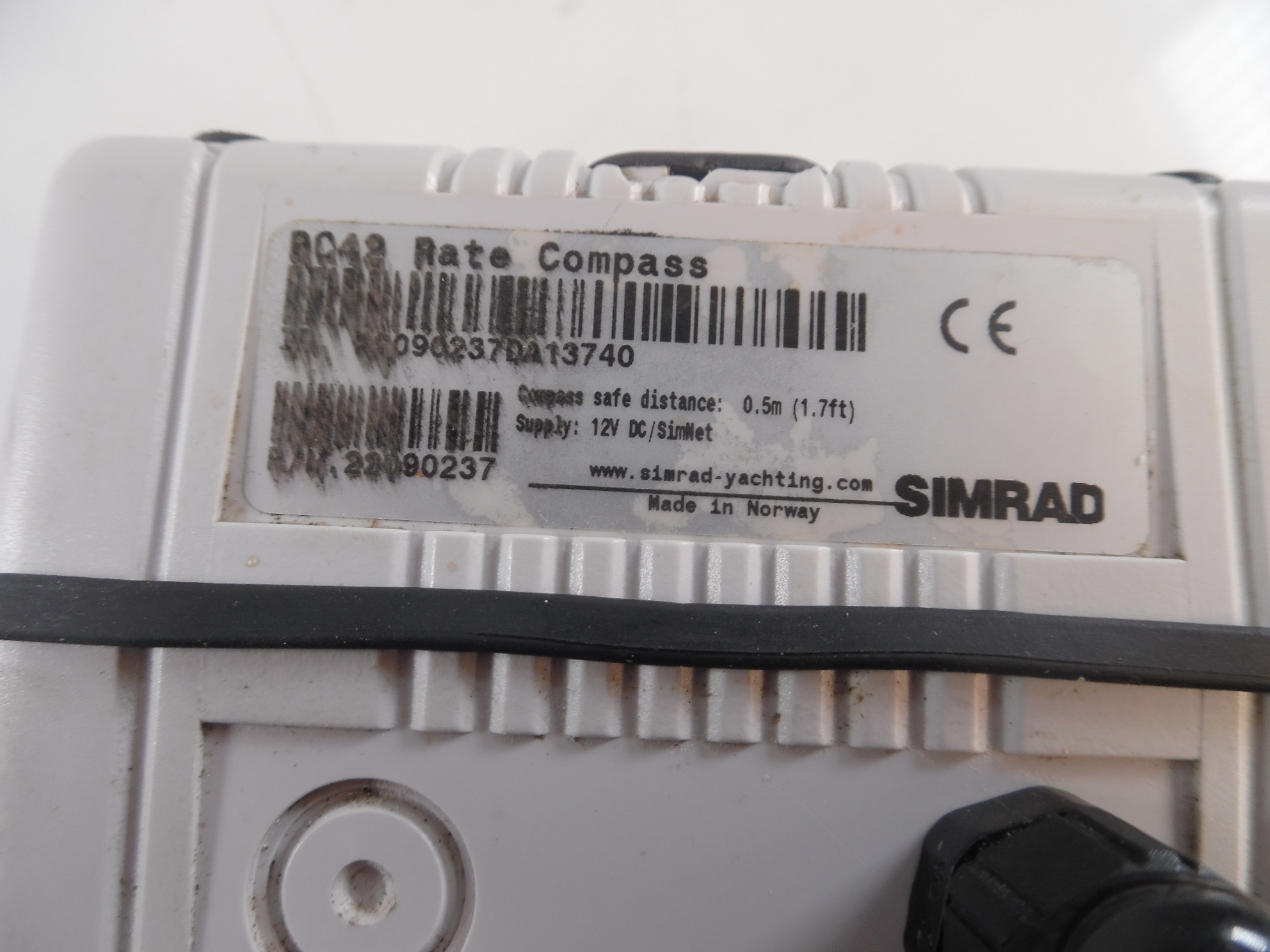 Simrad RC42 Rate Compass NMEA2000 Simnet Heading Sensor - Max Marine ...