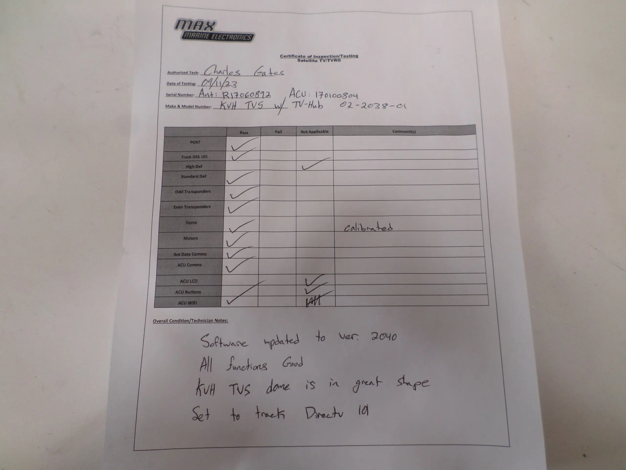 KVH TracVision TV5 45cm Marine Satellite TV Tracking System with US LNB ...