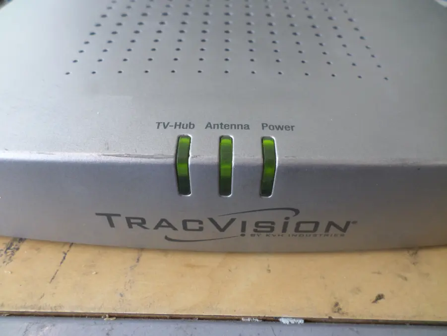 KVH TracVision TV5 45cm Marine Satellite TV Tracking System with US LNB ...