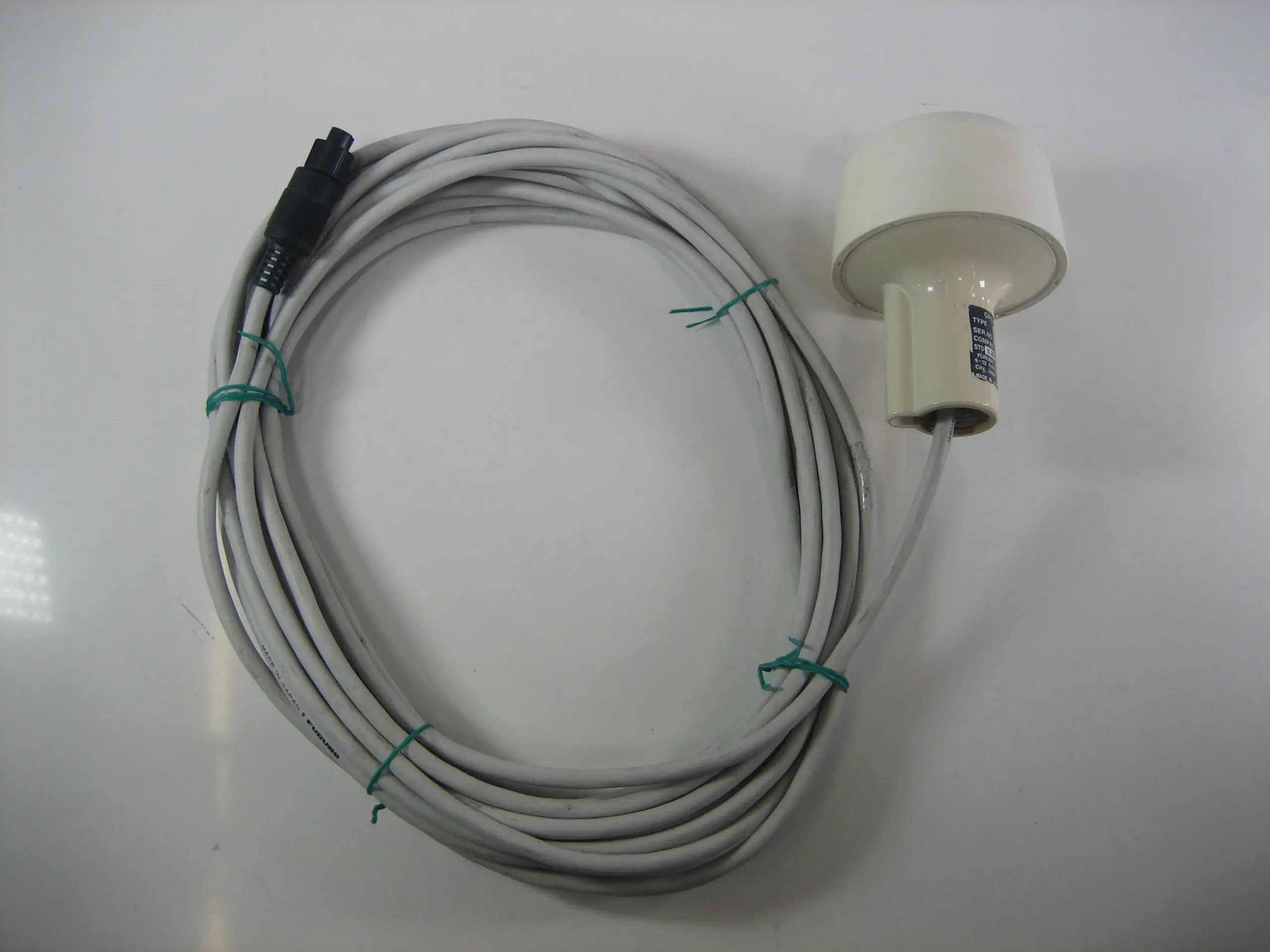 Furuno GP-320B GPS ANTENNA FOR Navnet VX1 VX2 3D - TESTED! - Max Marine ...