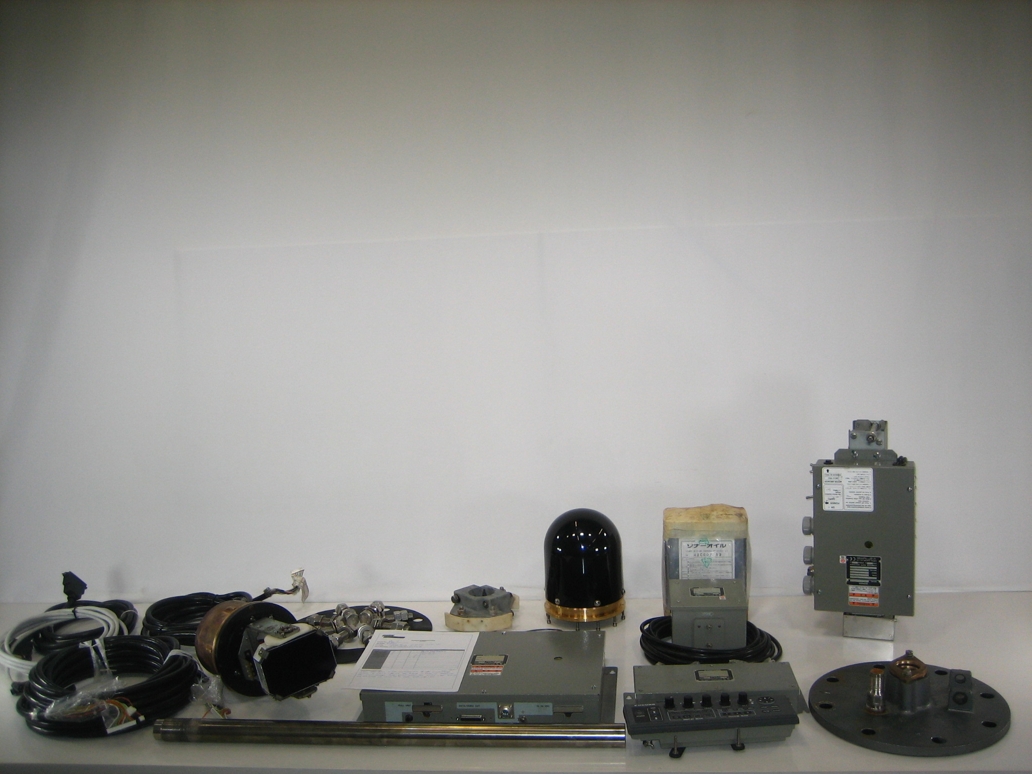 Furuno Searchlight Sonar - CH250BB/150/325 24vdc 150khz - MME Refurb ...