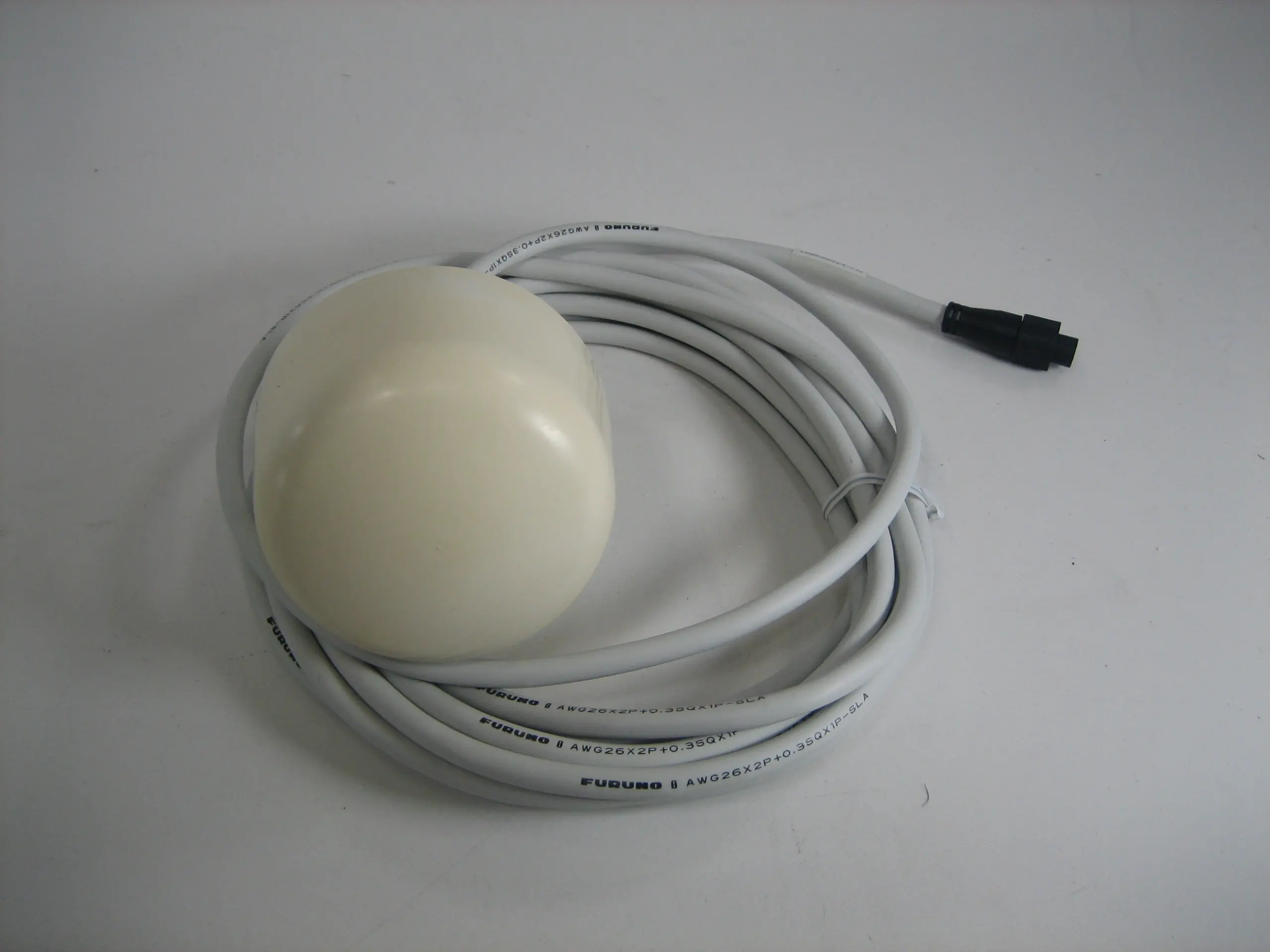Furuno GP-320B GPS ANTENNA FOR Navnet VX1 VX2 3D ~ TESTED - Max Marine ...