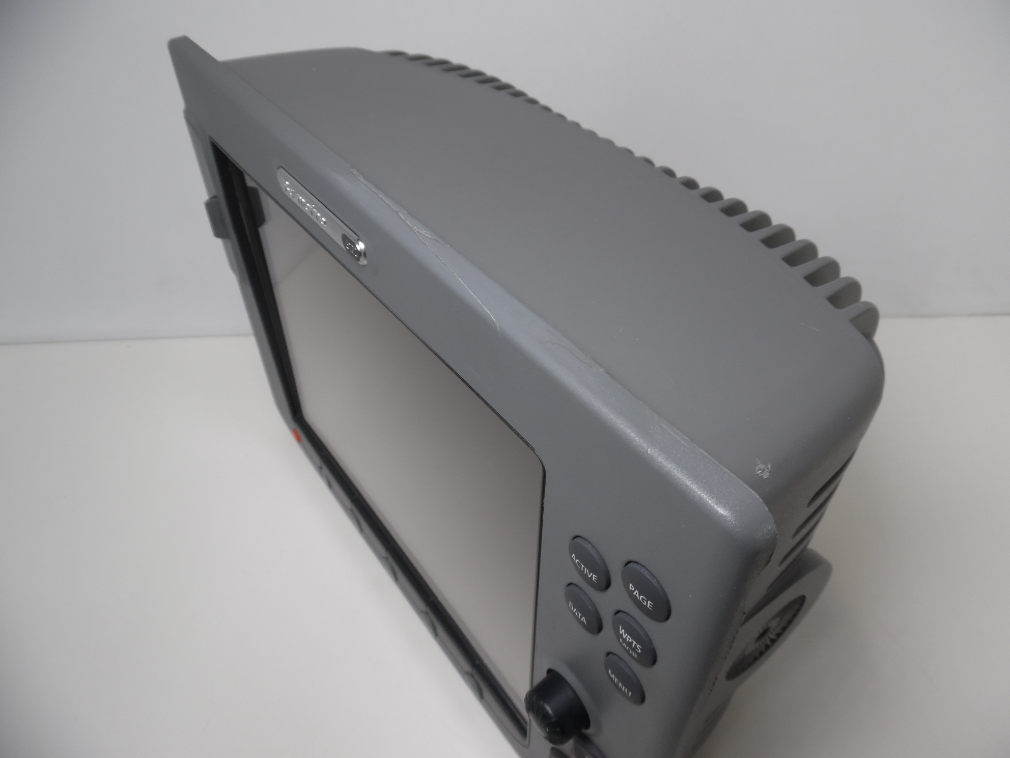 Raymarine E120 Classic Display E02013 w/ Bezel & Sun Cover ...