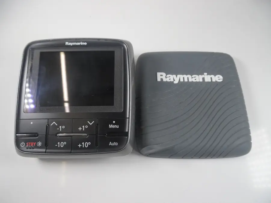 Raymarine P70 Color Seatalk NG Autopilot Display E22166 - Max Marine ...