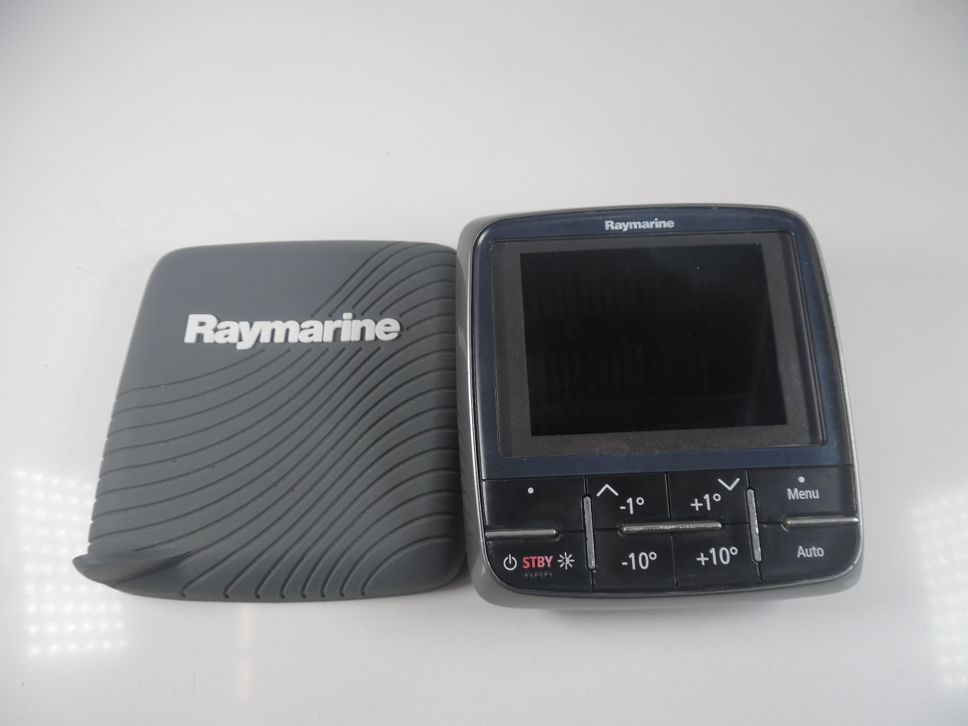 Raymarine/P70 Color Seatalk NG Autopilot Display E22166 - Max Marine ...